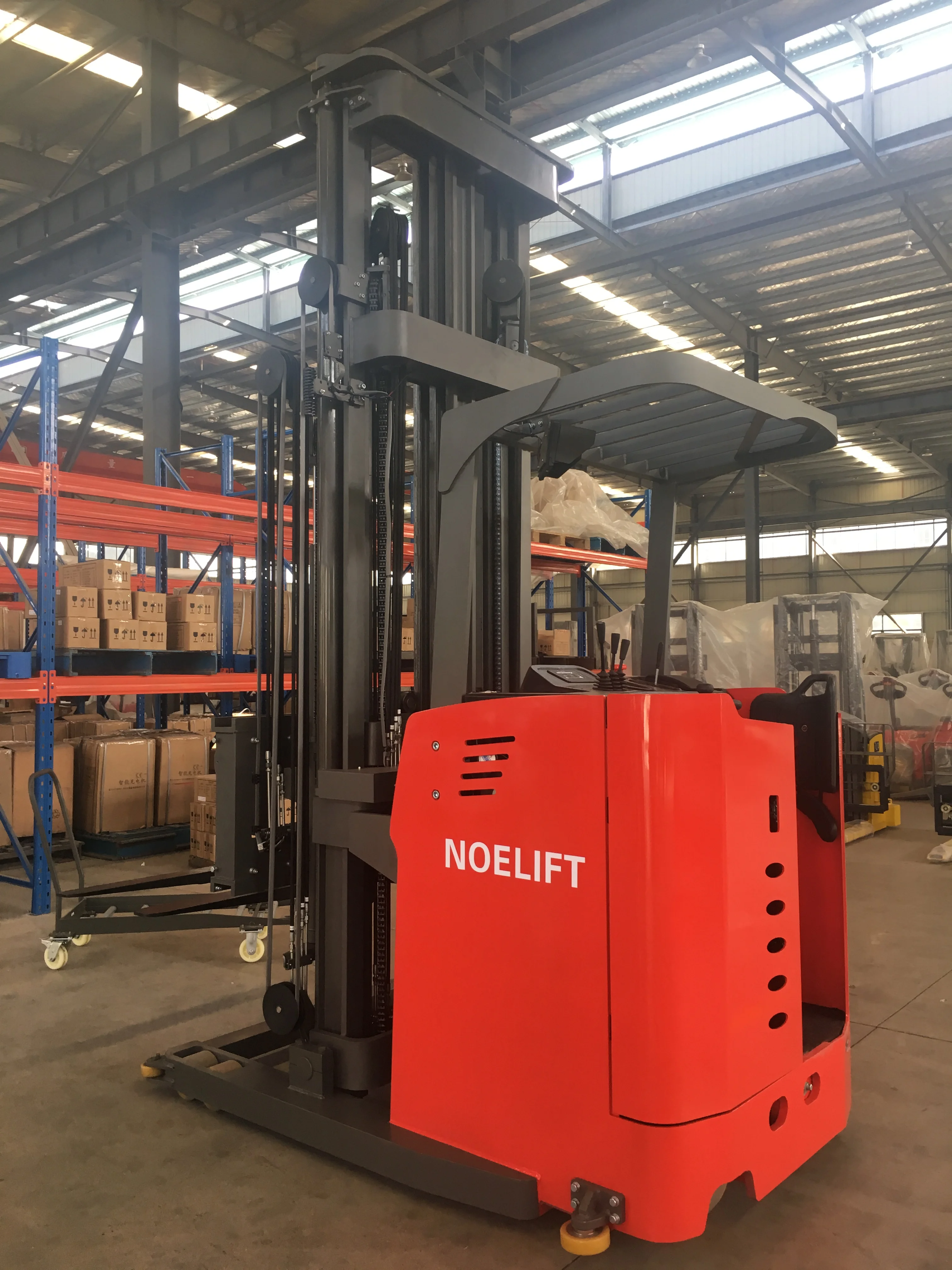 Very Narrow Aisle Forklift Turret Trucks 1t 9m Strong Power And Long ...
