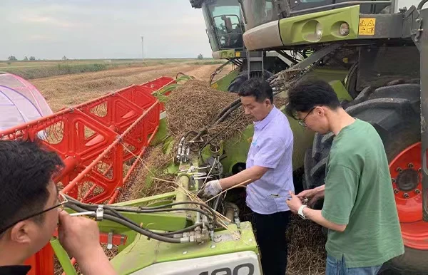 JD Factory Direct OEM AXE21789 Hydraulic Quick Coupler