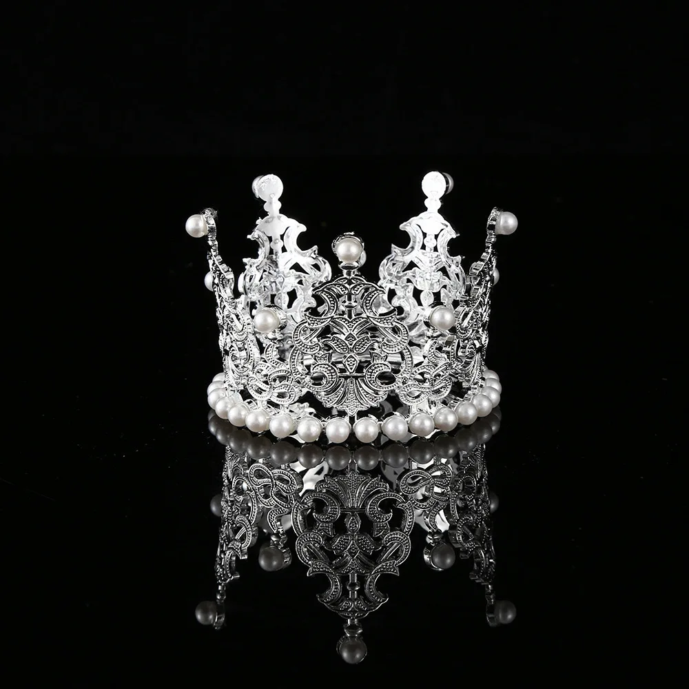 Mini Plastic Crown Cake Toppers - Perfect for Parties