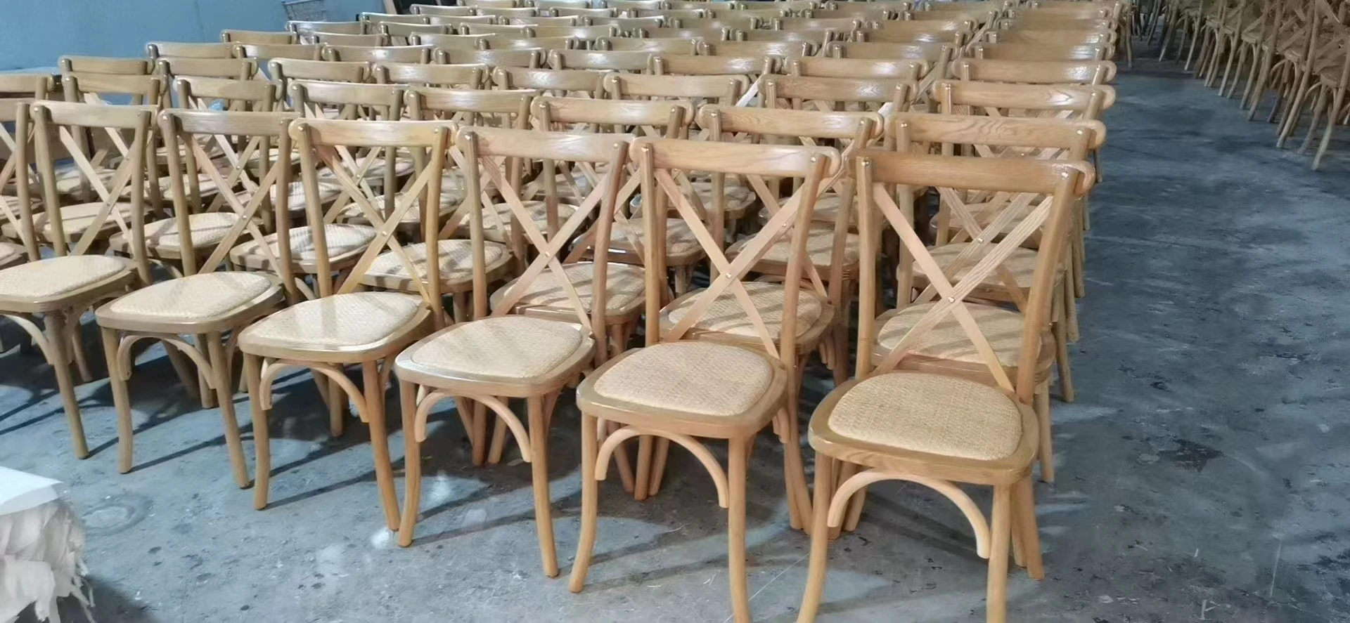 Wholesale Stackable Beech Oak Crossback Chairs for Modern Dining