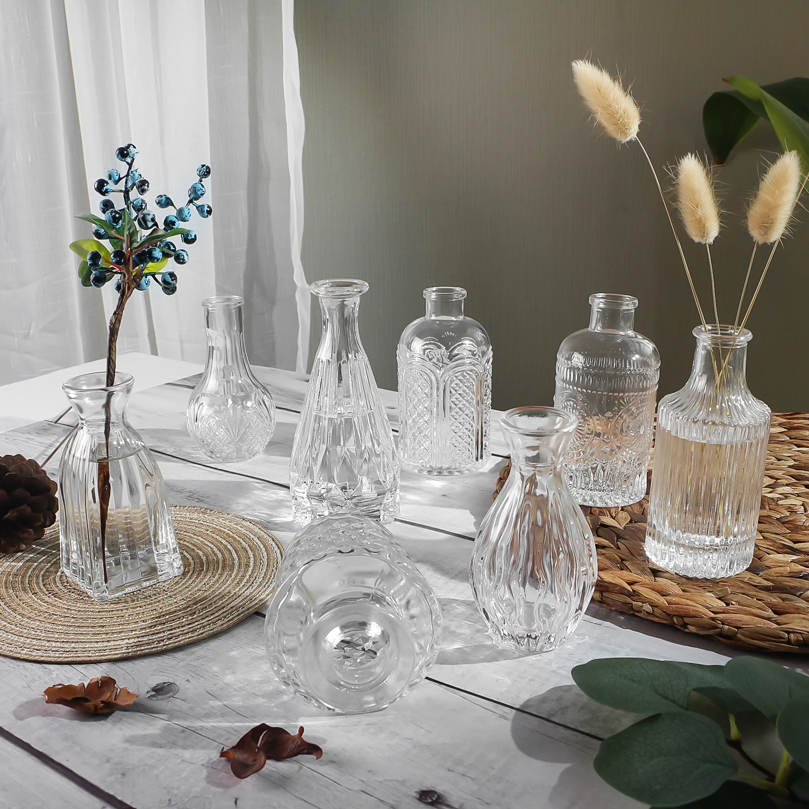 Clear Glass Vases - Perfect for Decorative Wedding Arrangements