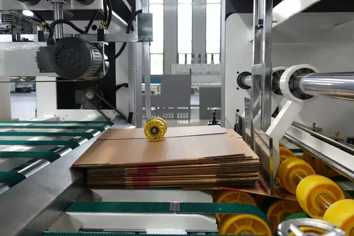 Automatic Corrugated Carton Gluing Machines Carton Box Gluing Stitching ...