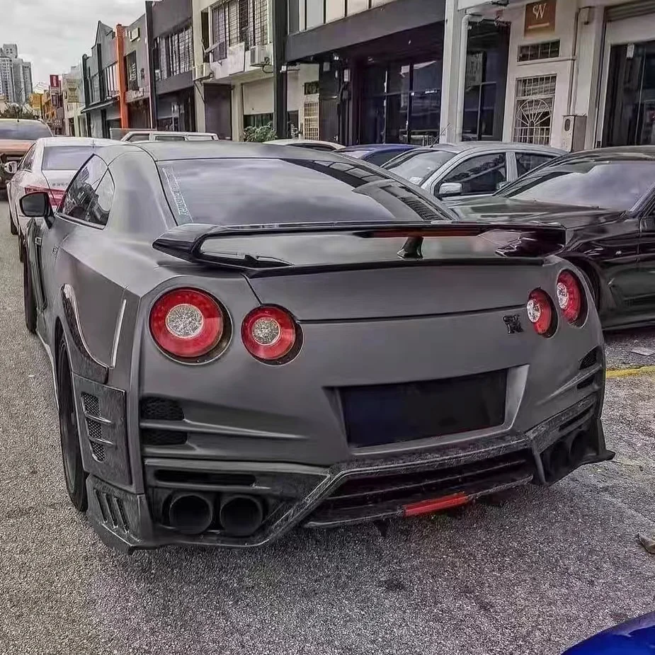 Nissan GTR R35 Body Kit - Top Secret Style Half Carbon Fiber