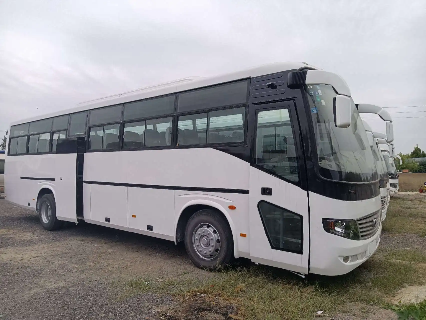 Right Hand Drive Yutong Bus Zk6116d F11 Used Front Engine Bus 53seats ...