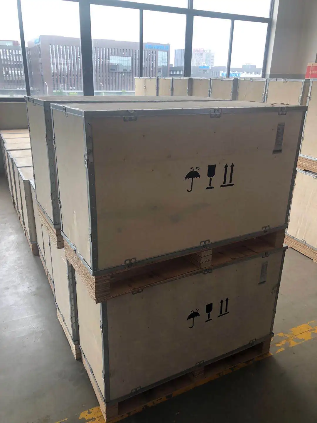 package-img