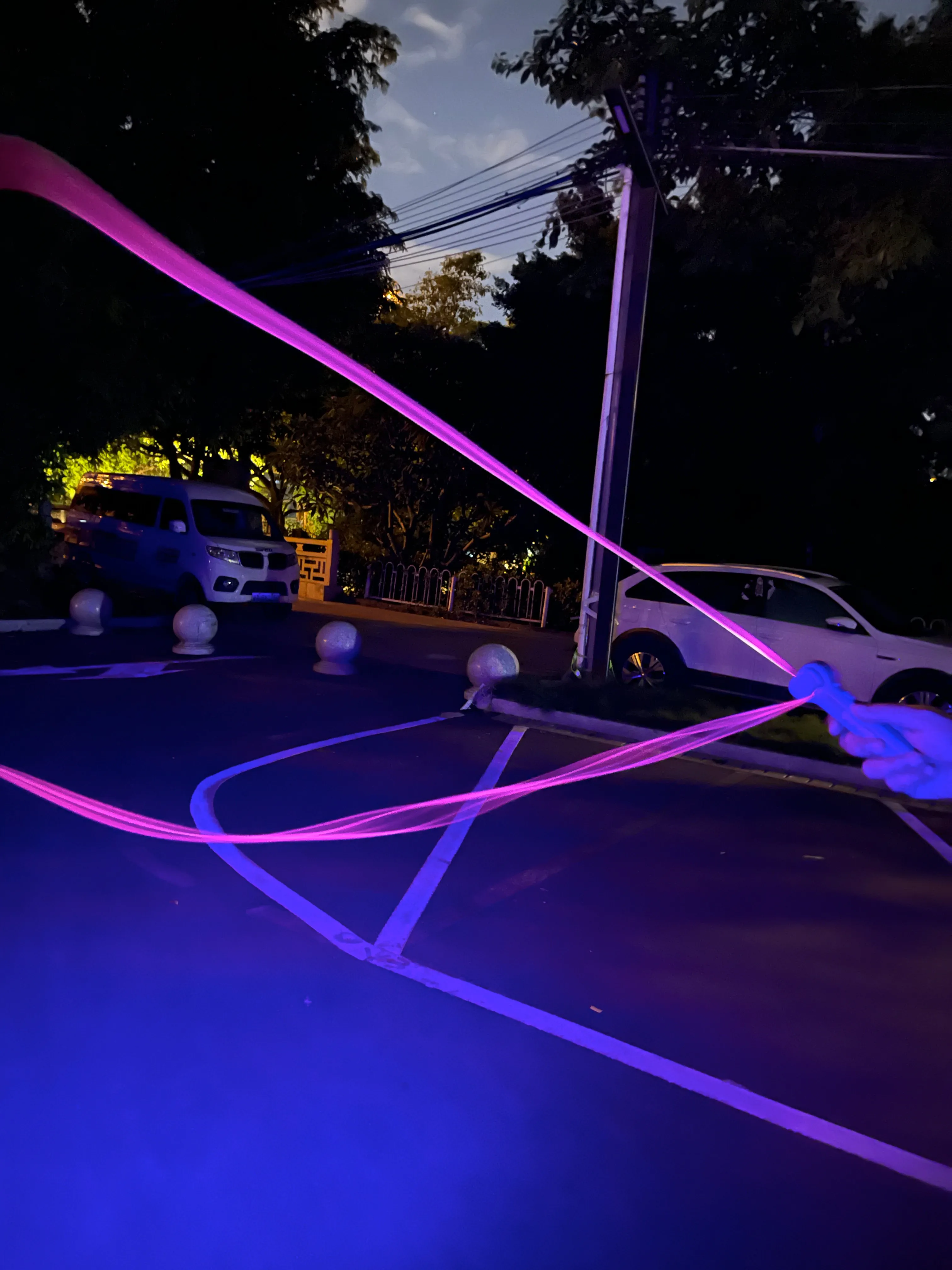 Tik Tok New String Shooter Usb Glow In The Dark Loop Lasso Toy Light ...