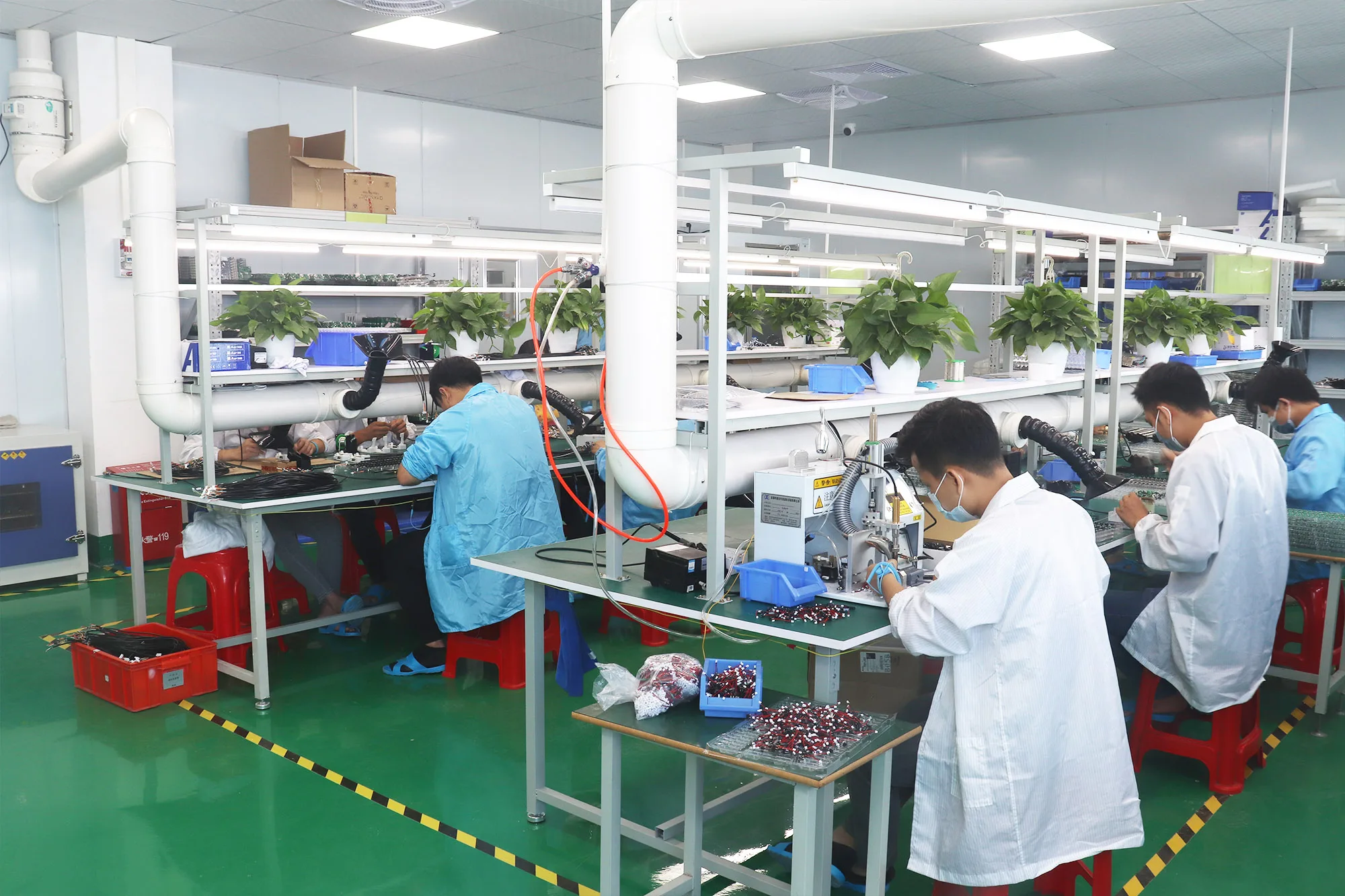 Outdoor Smart Lock Box Safety Wall Mount Hang Car Window Lock Box For ...