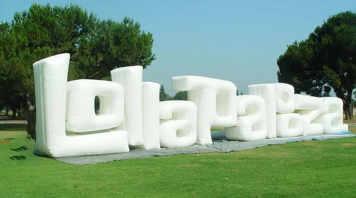 Custom Giant Inflatable Letters Models,White Text Inflatable Letter ...