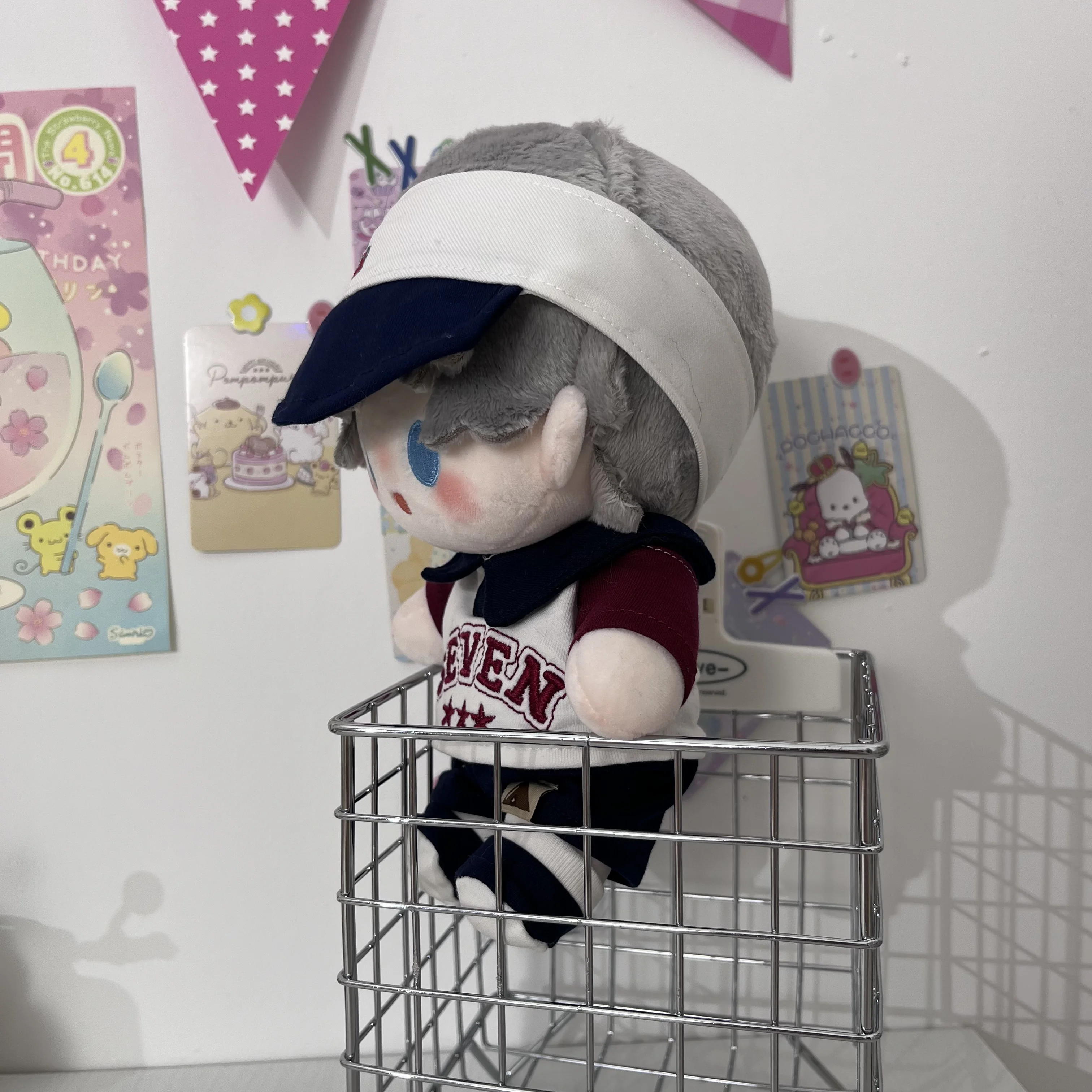 20 Cm Plush Doll - Kpop Character Toy with Accessories