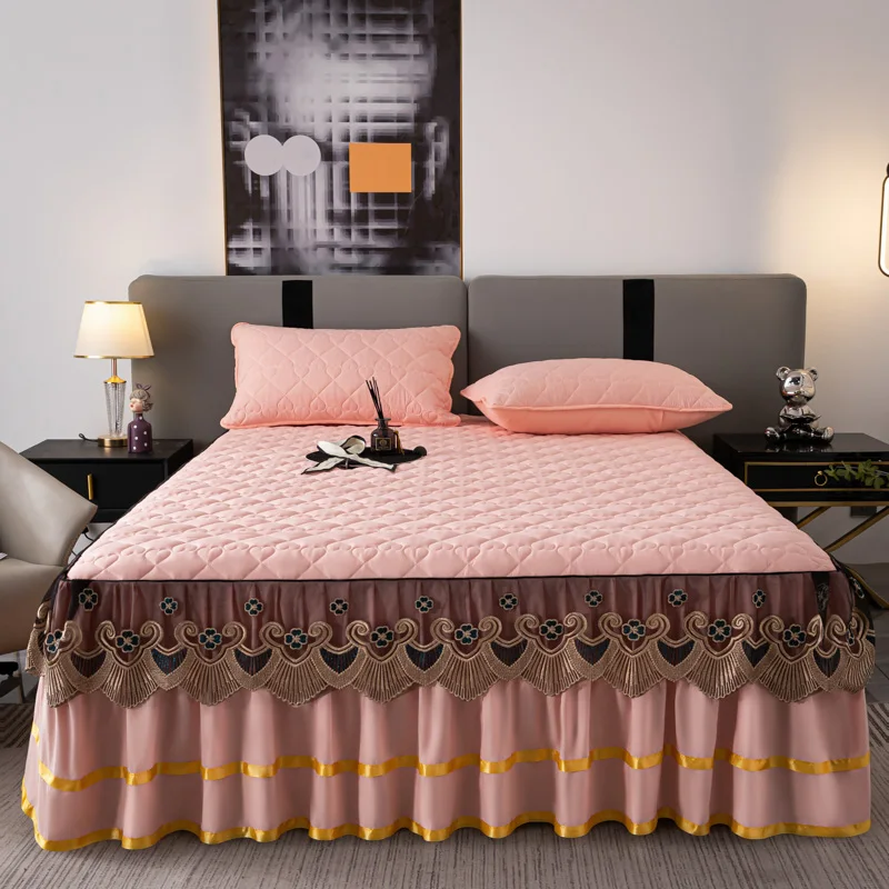 Double Layer Bedspread with Floral Printed Bed Sheet