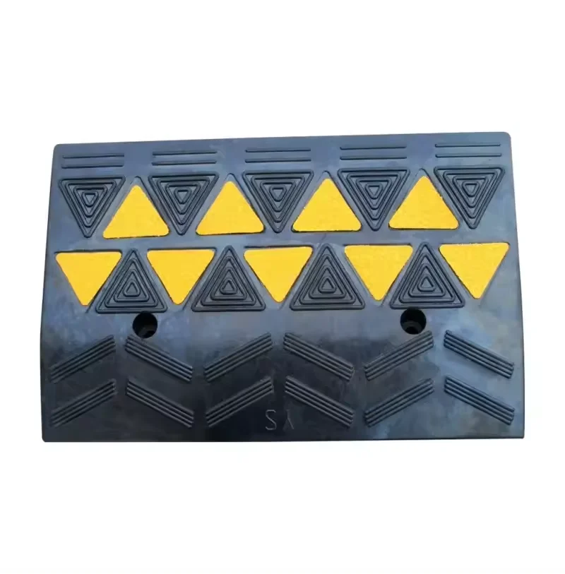 Rubber Kerb Ramp/rubber Curb Ramp With Yellow Glass Bead Reflector ...