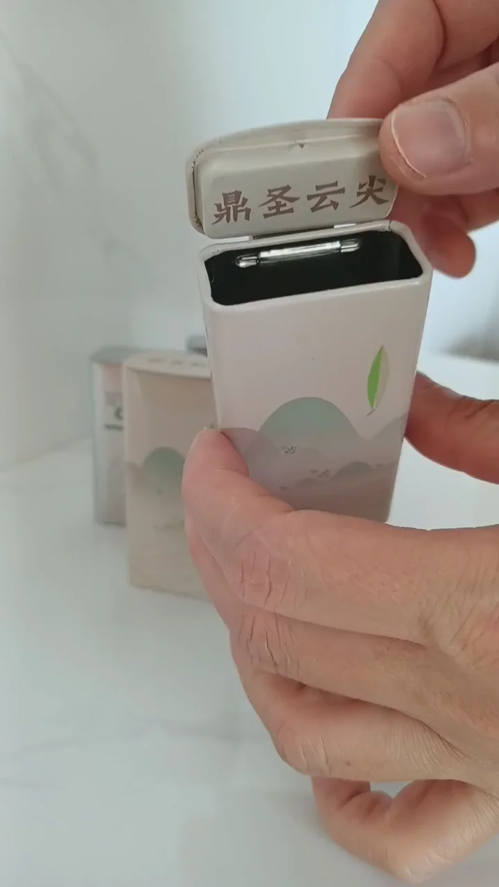 Different Size Juicy Gum Tin Box With Air Tight Lid Small Thin Portable ...