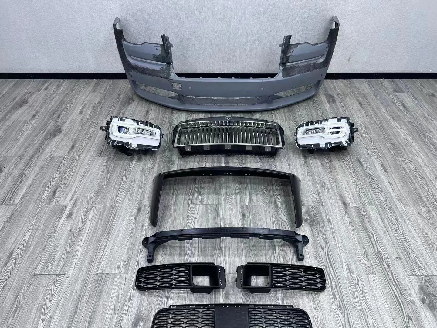 Rolls Royce Ghost Front Bumper Kit - LED Headlights & Grille