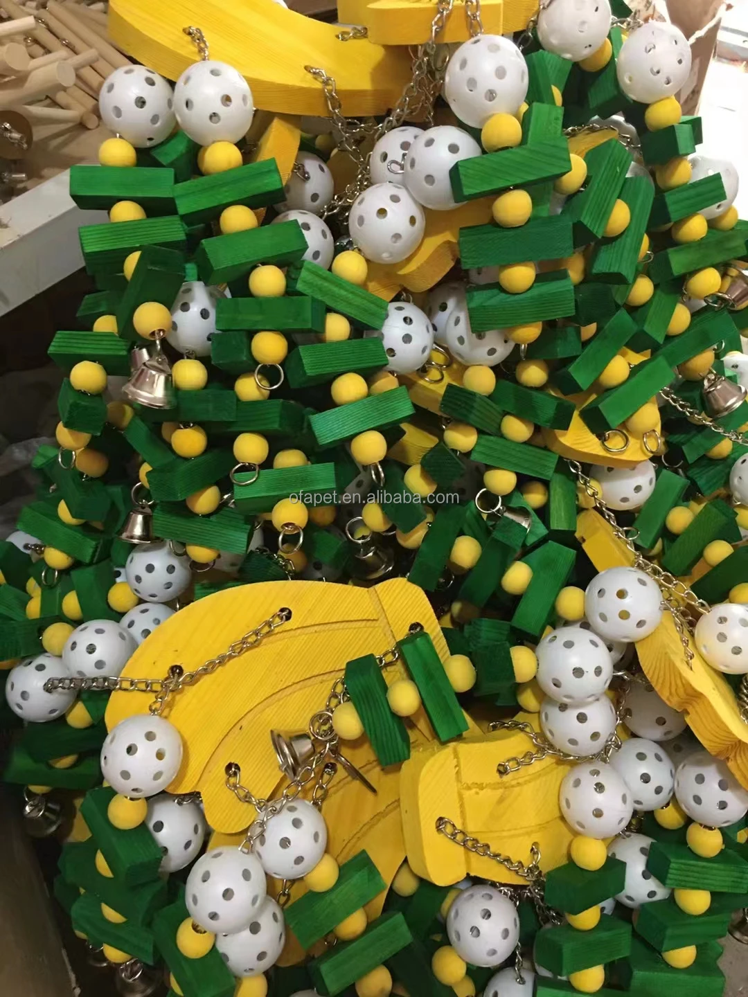 Extra Large Bird Toys - Fun and Safety for Parrots