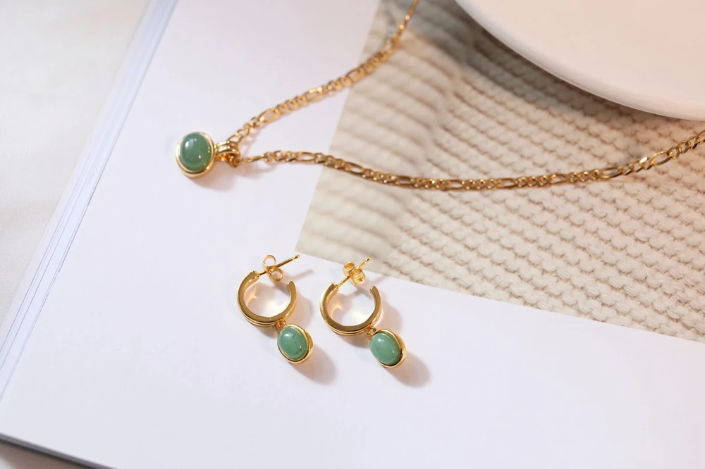 925 Sterling Silver 18K Gold Plated Fashion Jewelry Cc Aventurine Stud ...