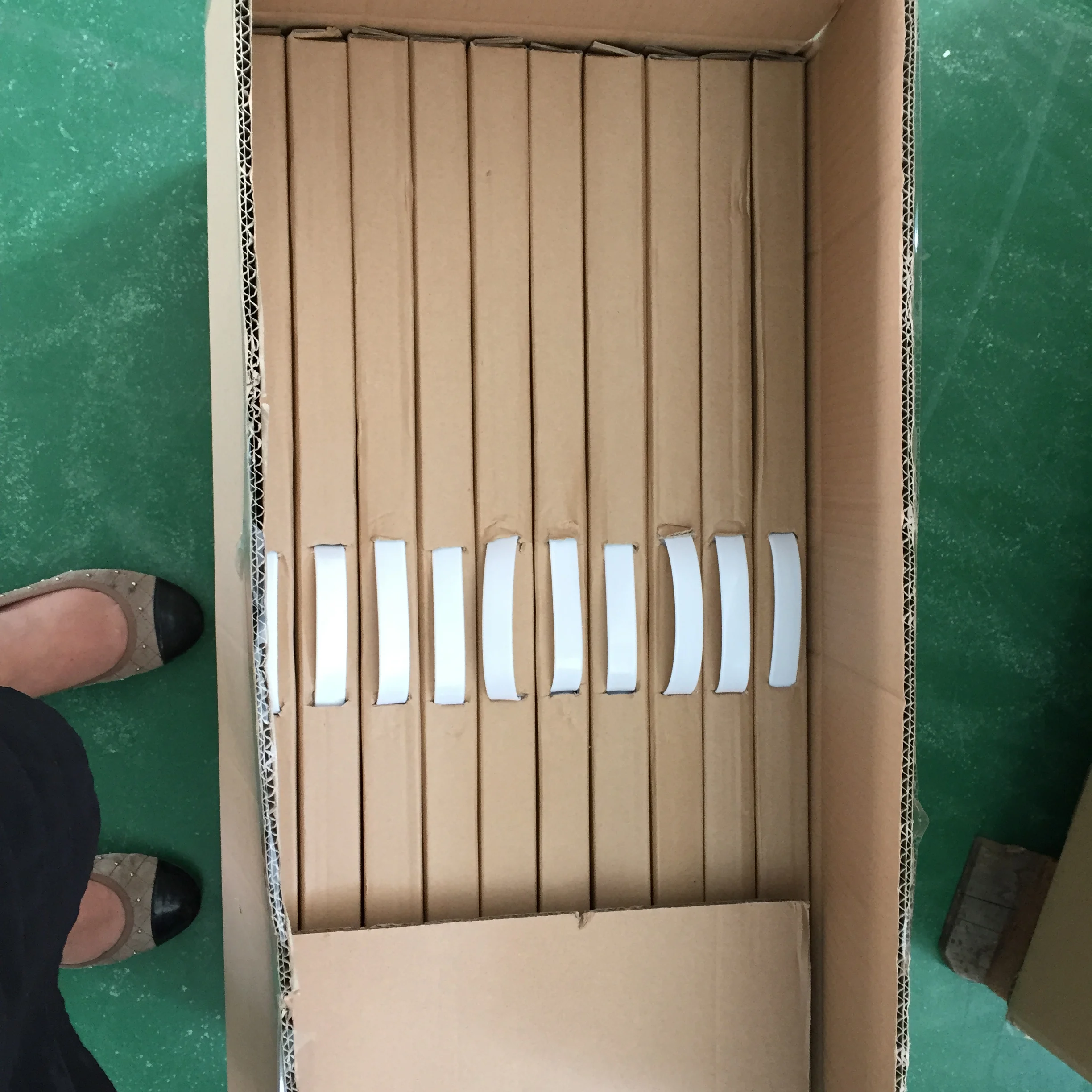 Telescopic Layered Separator Retractable Wardrobe Partition Shelf With ...