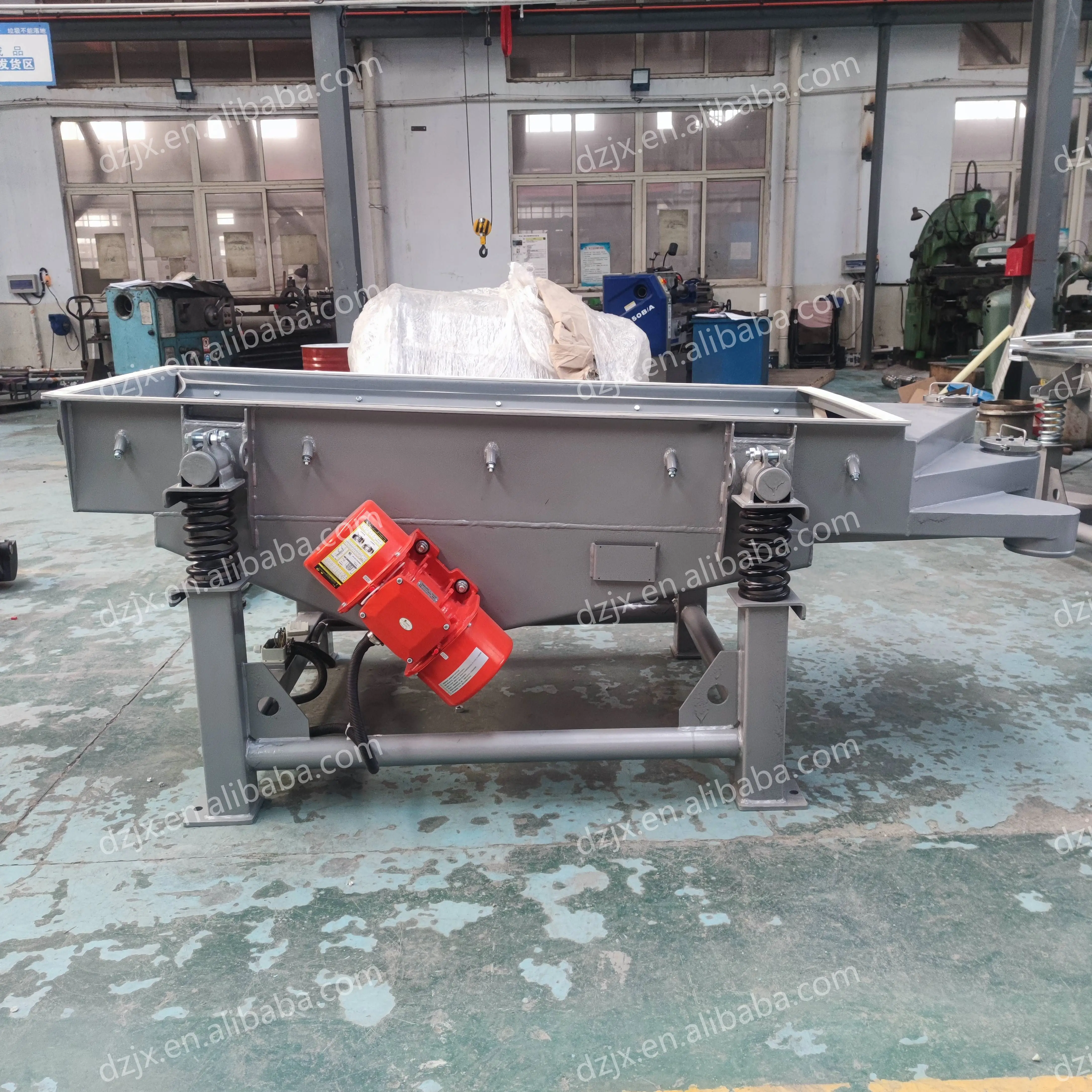 DZJX Rectangular Linear Vibrating Sieve Machine with Motor for Leaves ...