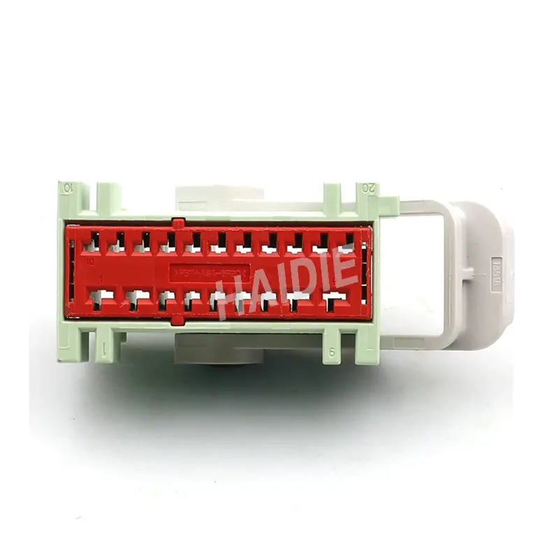 20 Pin Female Automotive Engine Fuse Box Connector 32165KOW3