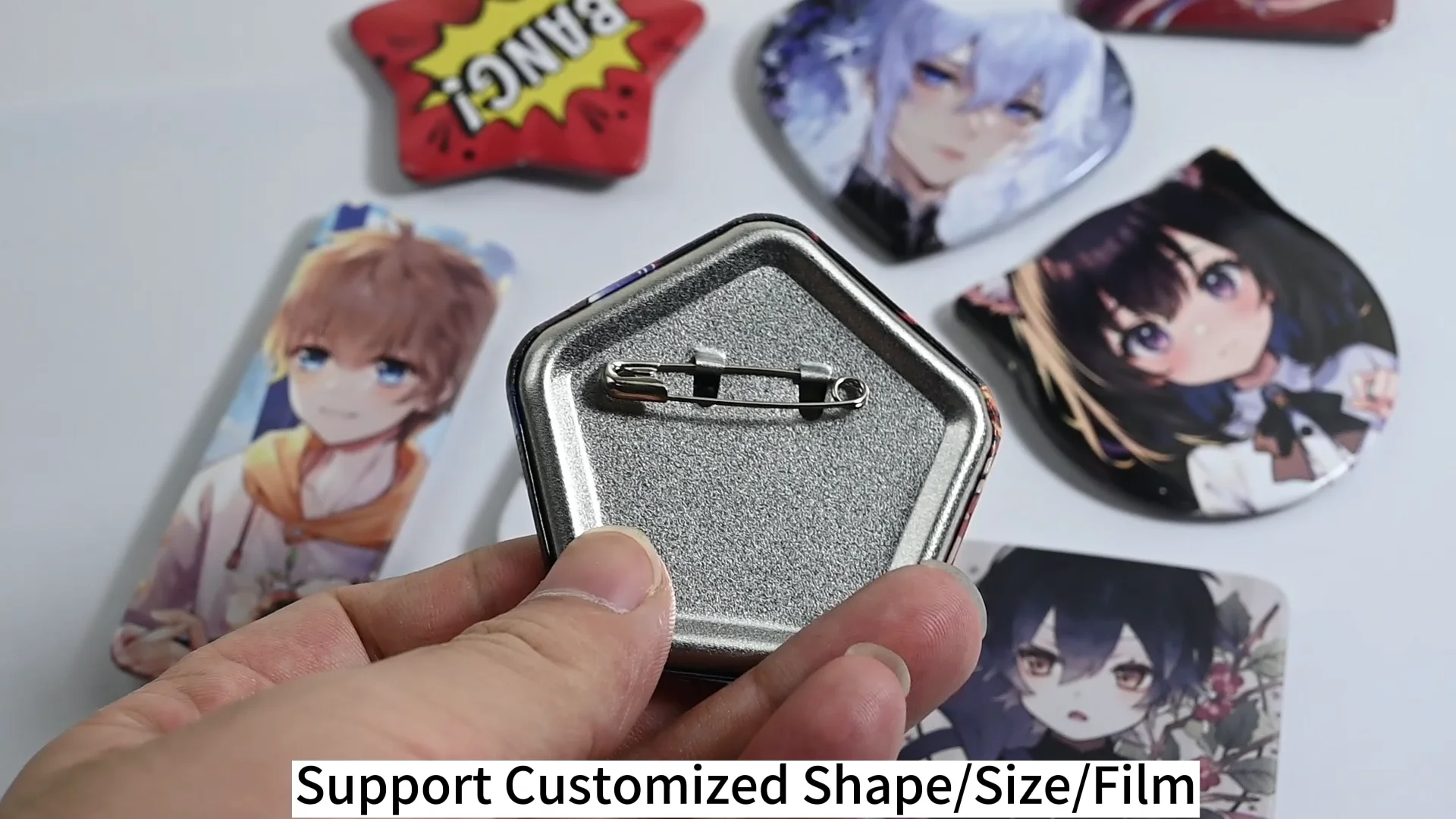 Promotional Badges 44/58mm Cute Anime Printing Button Star Shape Badge ...