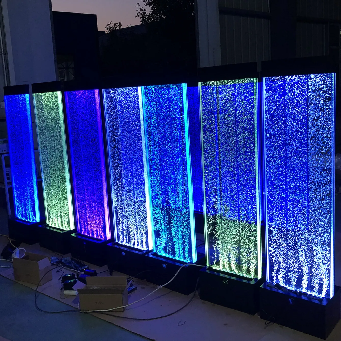 Small Free Standing Water Bubble Wall - Sensory & Stylish
