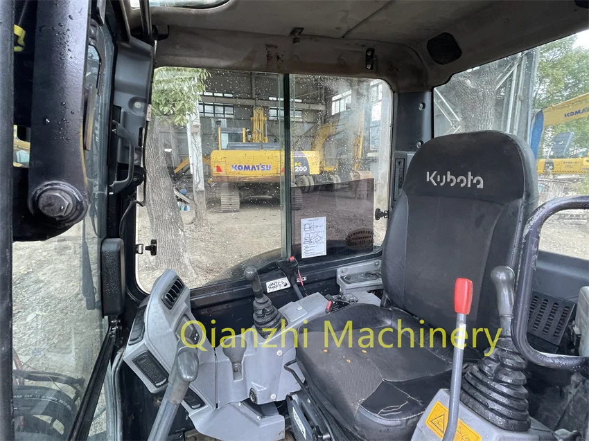 99% New Japan Made Mini Excavator 5.5 Ton Kubota Kx165