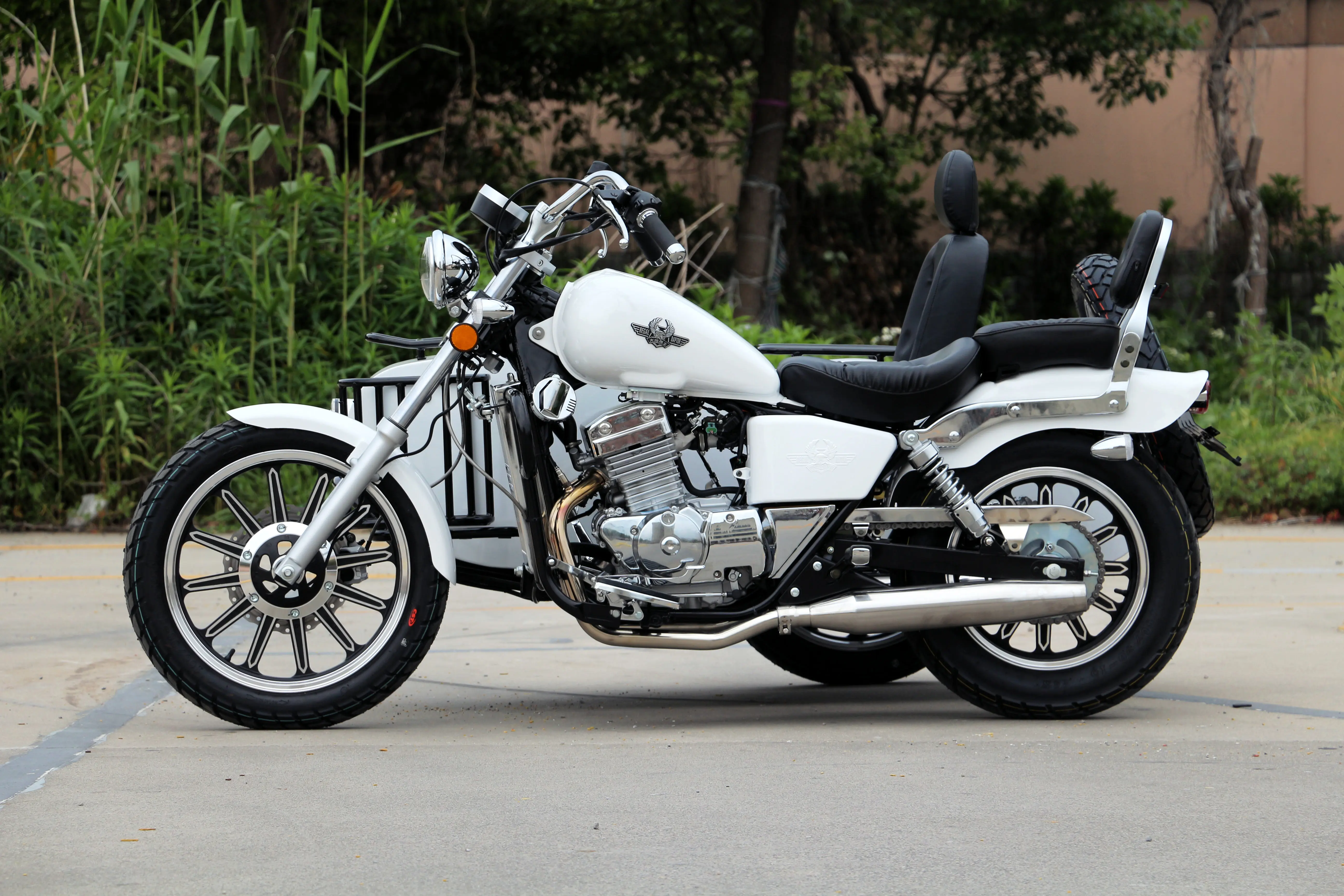 Three Seats Fuel Motorcycle With Sidecar 400cc Euro V - 120km/h Speed ...