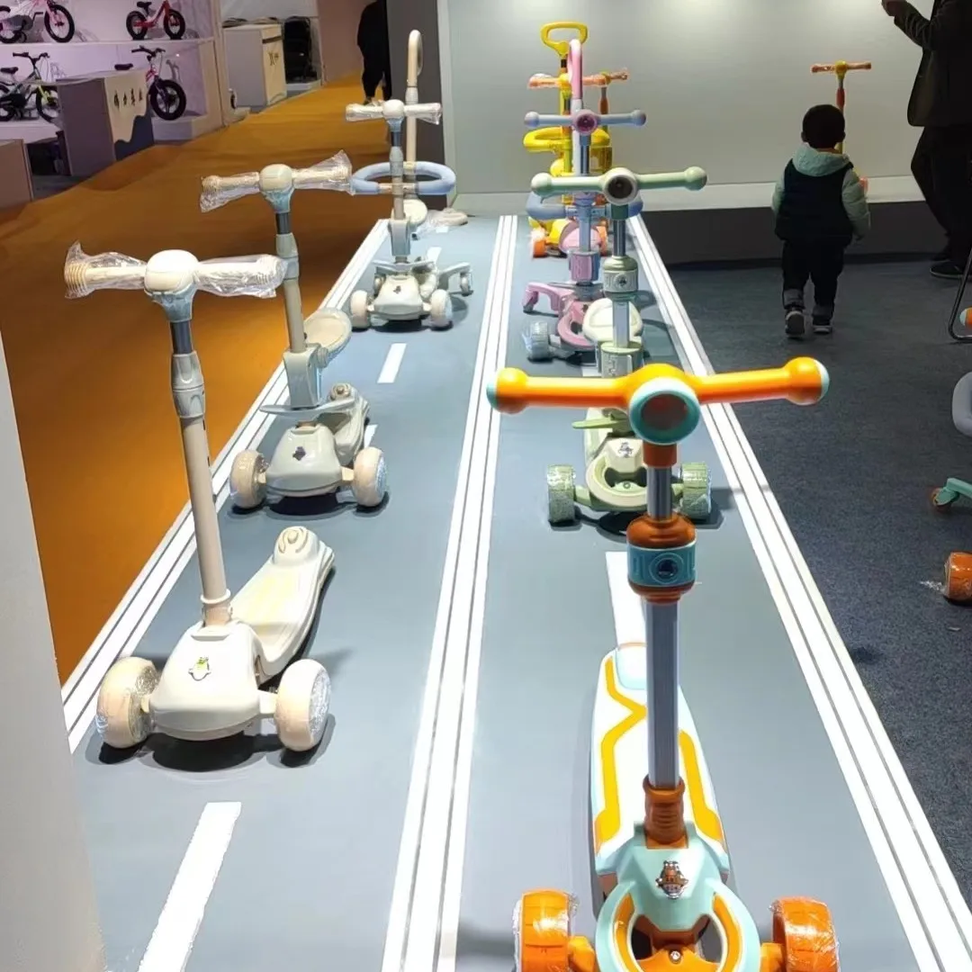 Walking Baby Artifact One-button Collection Car Light Folding Two-way ...