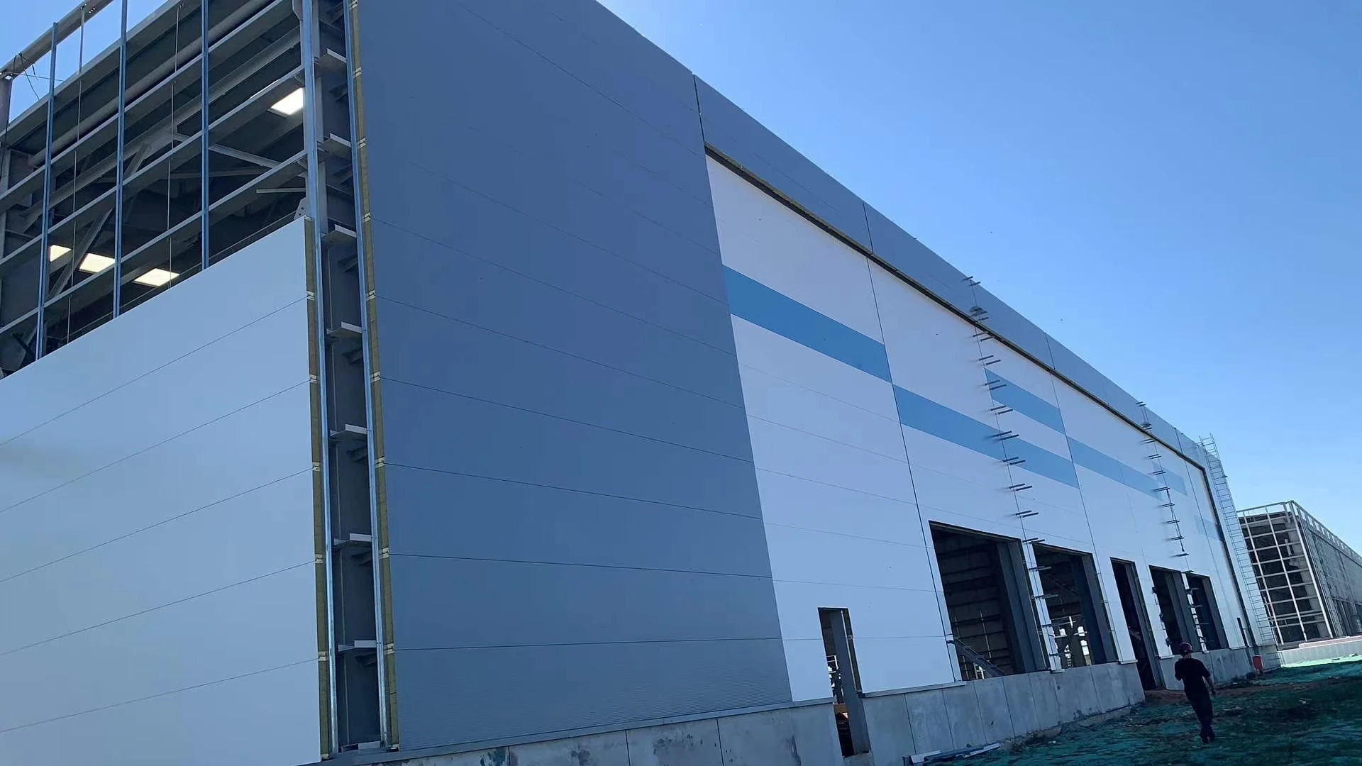 PU Sandwich Panel Roof Boarding Thickness 100mm Pu Steel Sandwich Roof ...