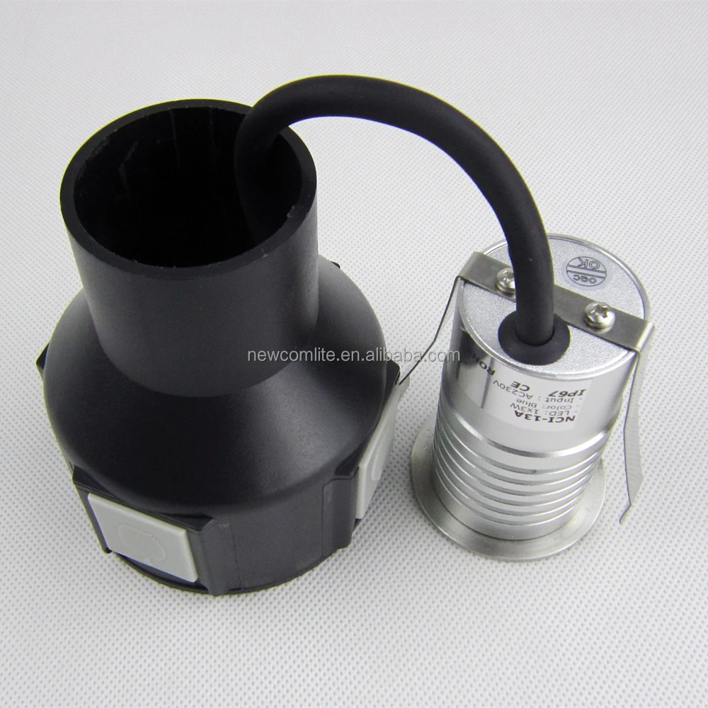 IP67 Rated RGB 3in1 LED Aluminum Garden Lamp with 3-Year Warranty and ...