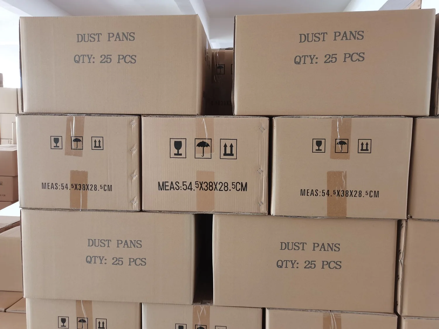 Wholesale Square Plastic Dust Pan Windproof Green Garden Household ...