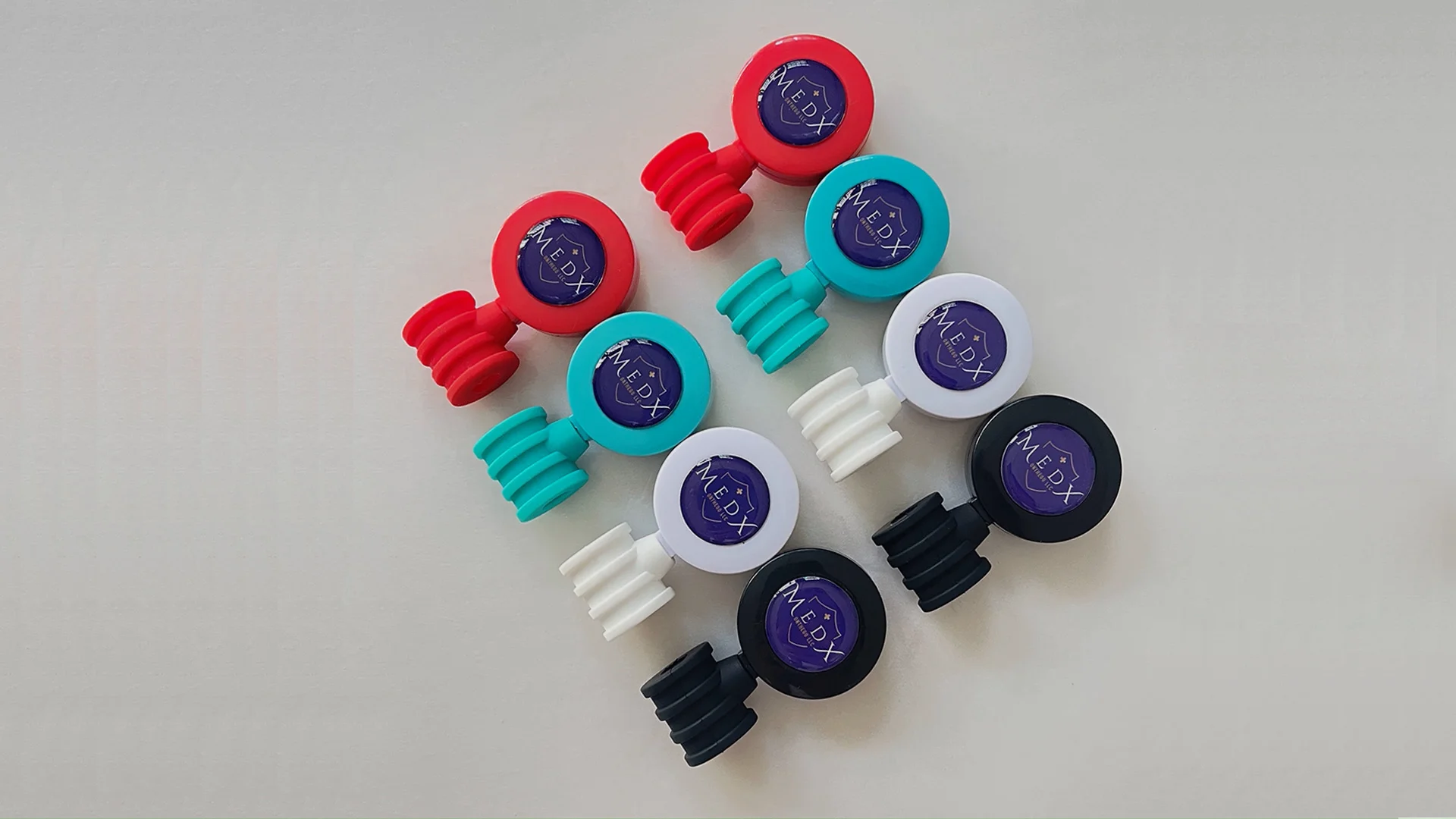 Custom Epoxy Logo Sticker Plastic Badge Reel Retractable Round Badge ...