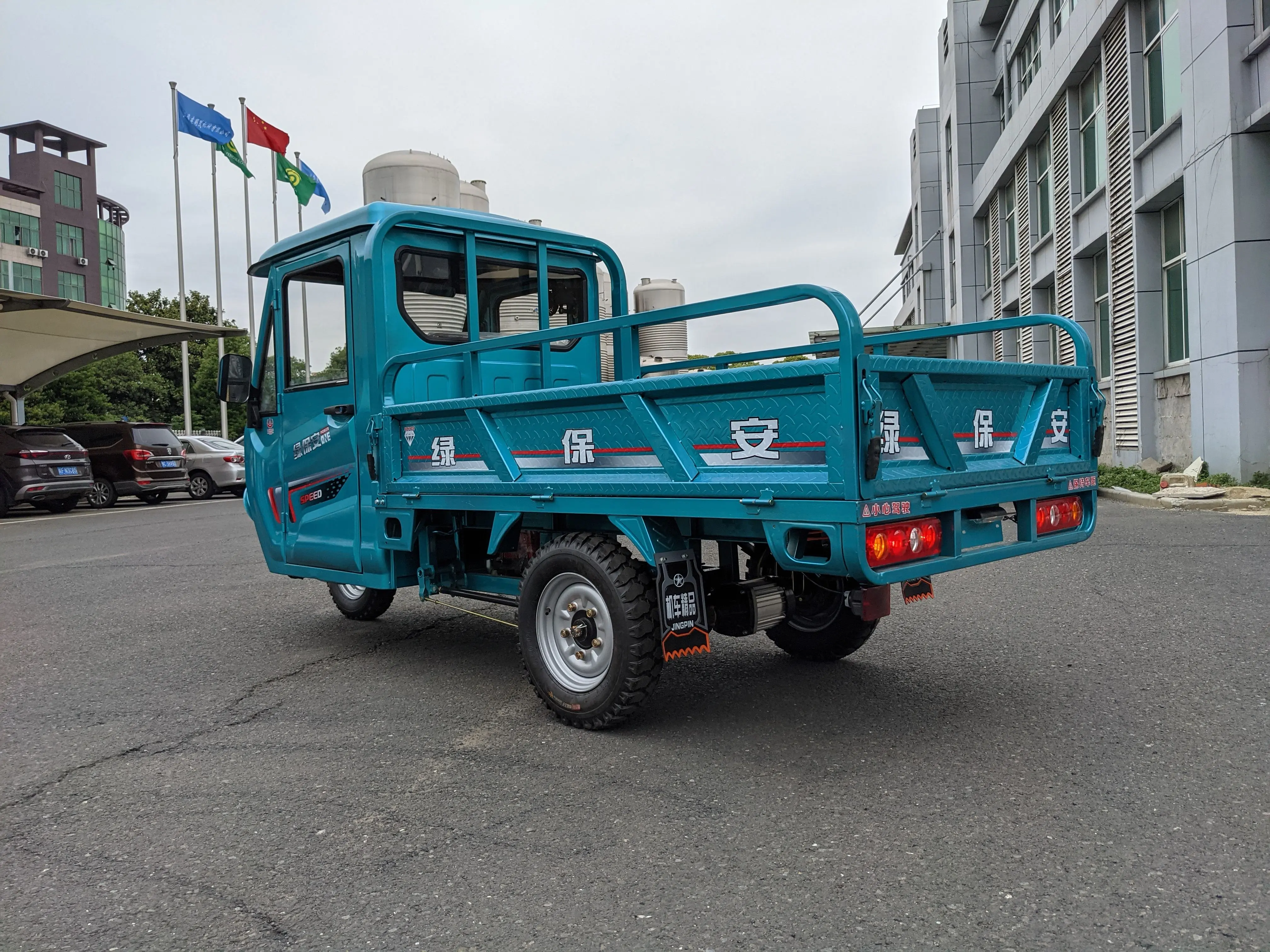 LB-3W6D Electric Chinese Tricycle - Heavy Cargo & Elevation