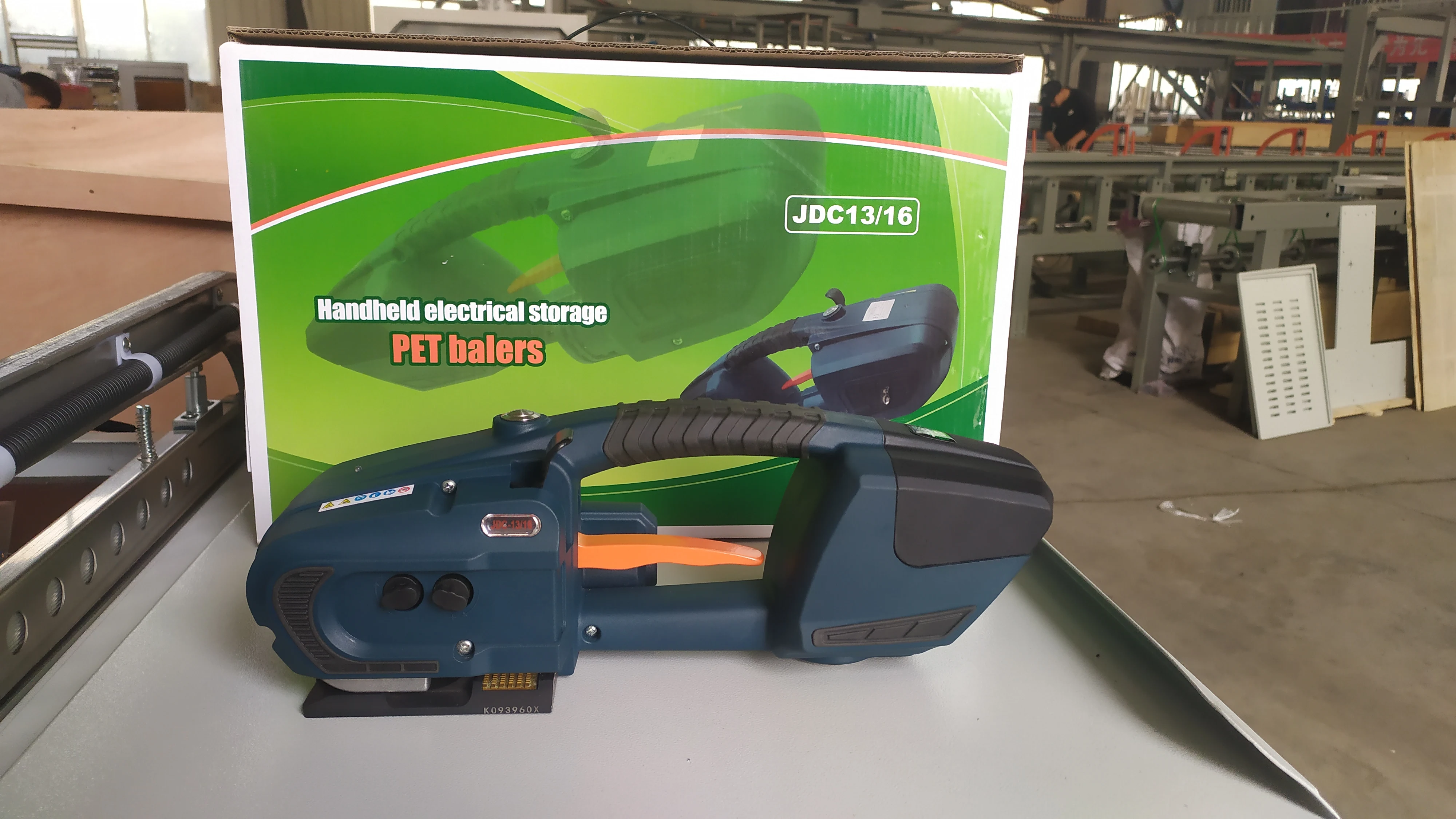 UCPACK Hand Strapping Tool - Efficient Plastic Strapping