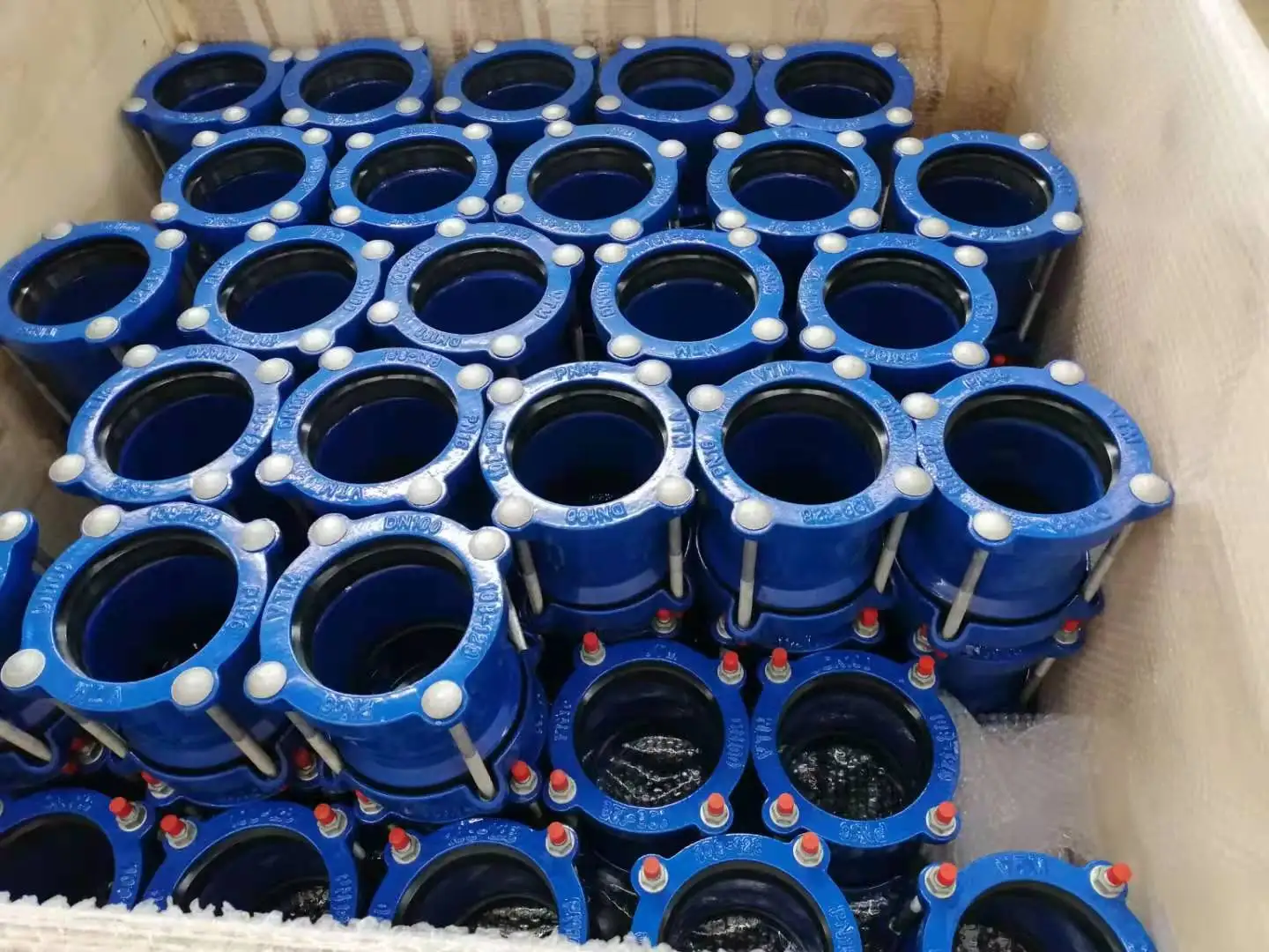 China Factory Made Joint Universal Coupling Gibault for Pipe