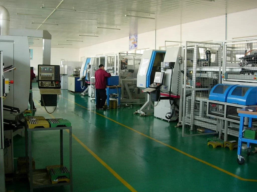 ME190711 ME204338 Fuel Injection Pump for Mitsubishi Pajero V68 V78 4M41