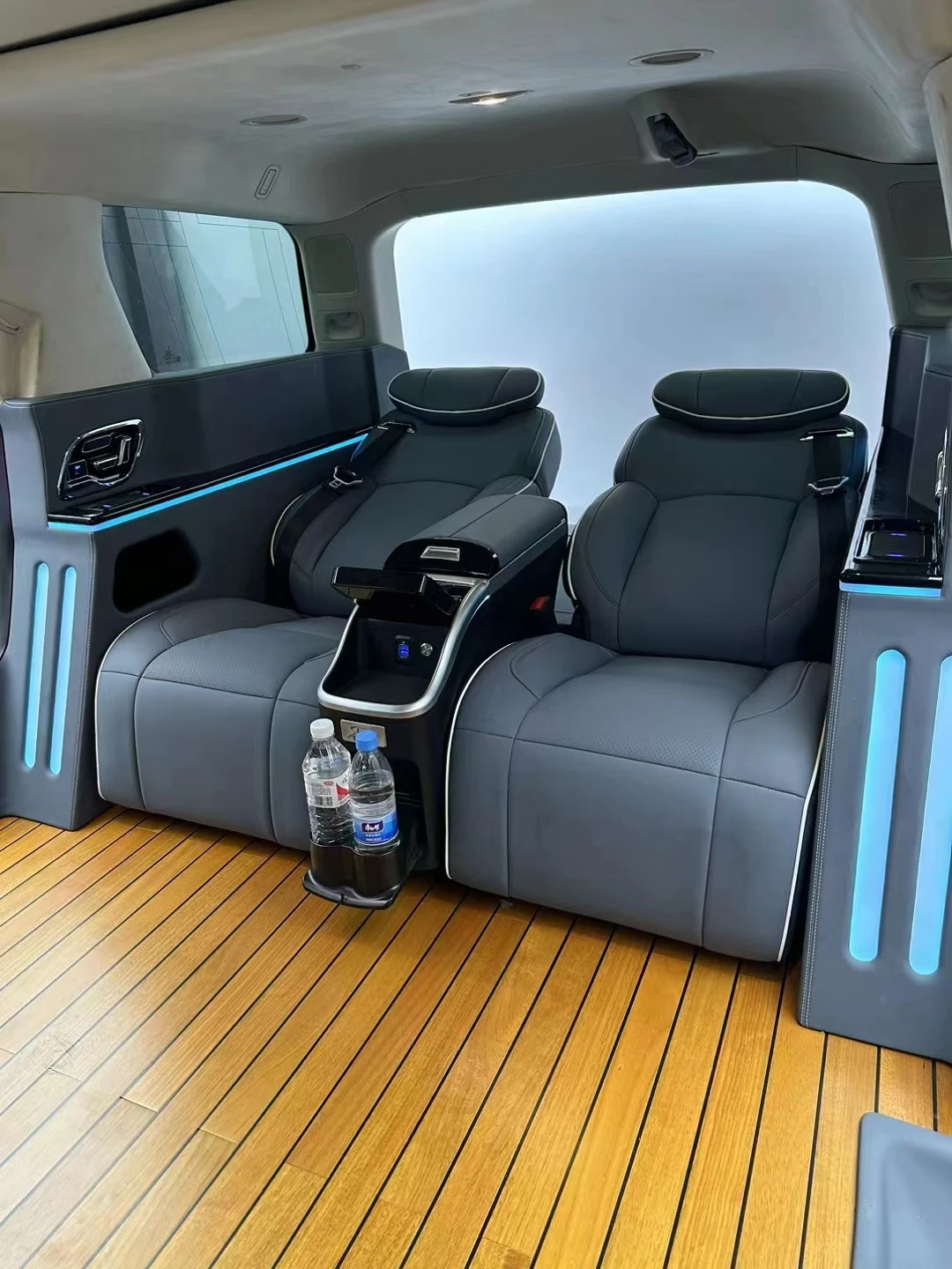 Custom Luxury Seats for Suvs - Cadillac & Jeep Wrangler