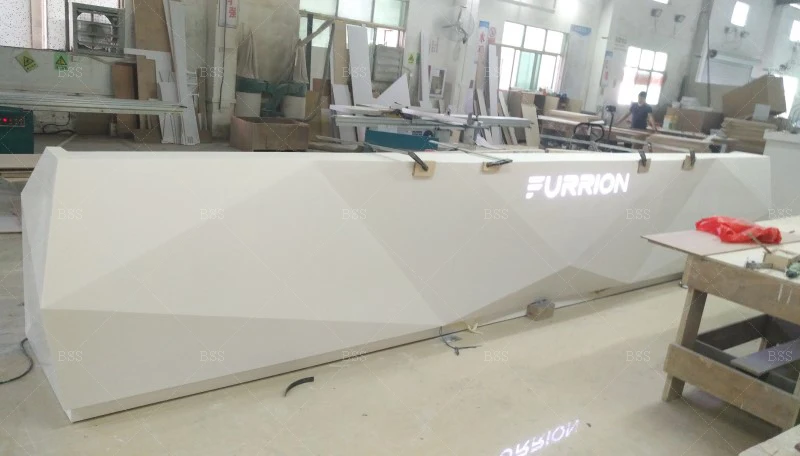Luxurious Receptionist Counter - Elegant & Durable Design