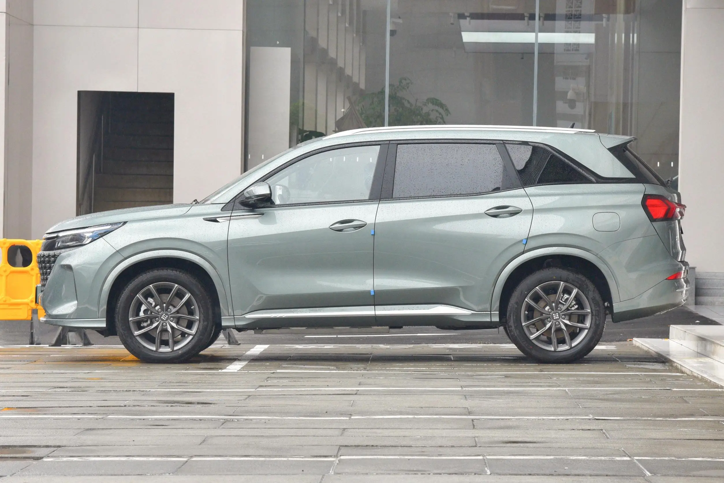 Chinese Brand Phev Car Fengon Landian E5 1.5t De-i Hybrid Car Medium ...