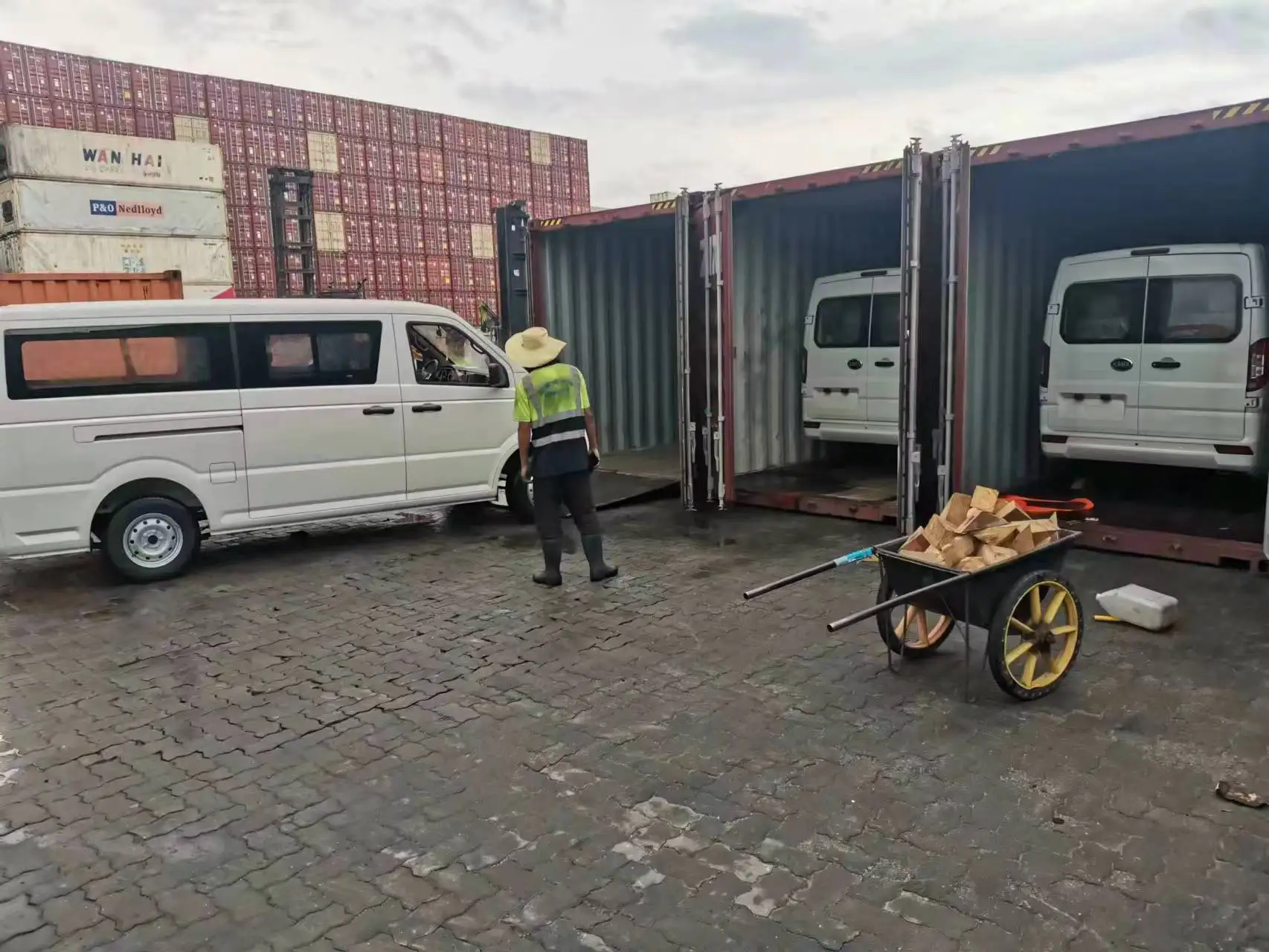2024 China Kama Mini Electric Quick Charge Single Row Box Car| Alibaba.com
