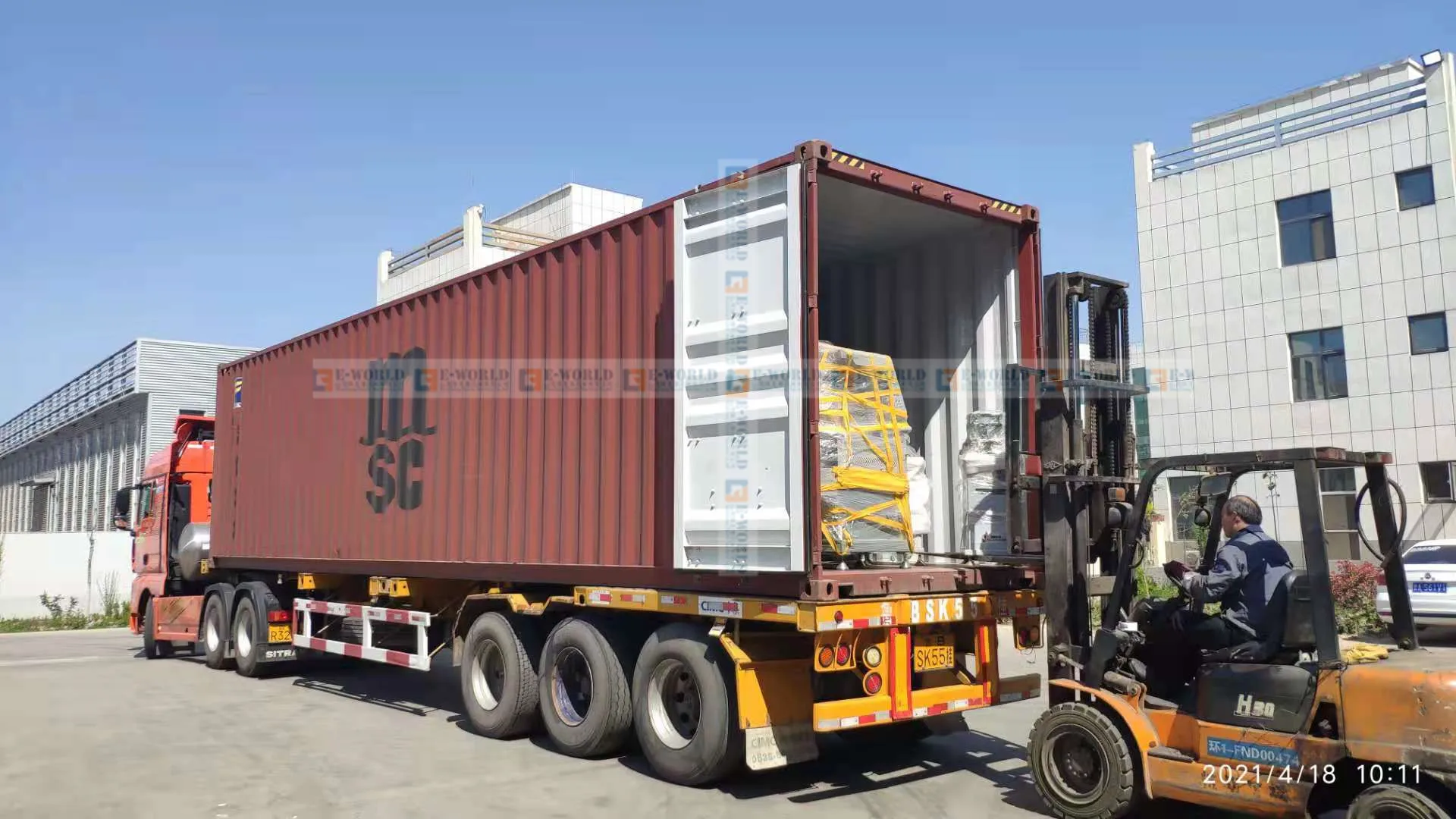 Double Axis Three Axis Water Slot Milling Machine For Window And Door ...