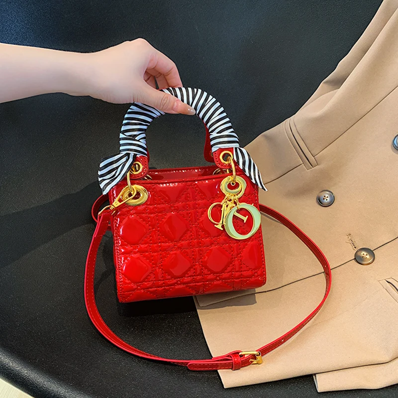 Shiny Fashion Small Leather Handbag Trendy Fashion Neon Candy Purse ...