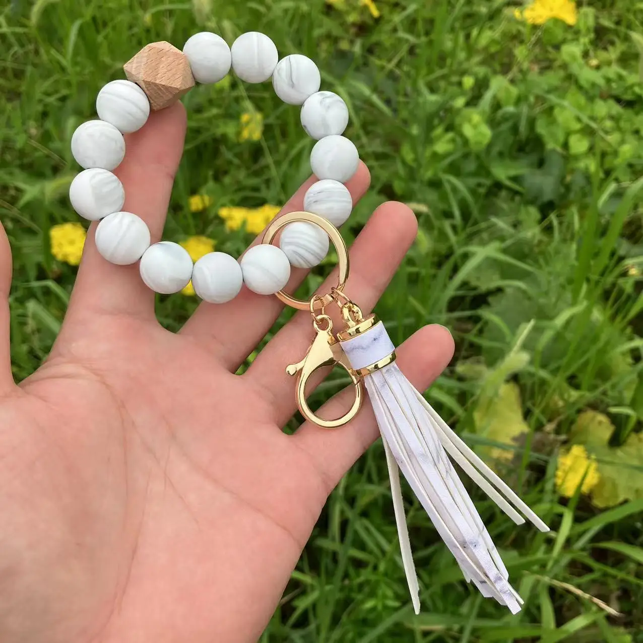 Silicone Bead Keychain Wristlet With Pu Tassel For Woman Silicone ...