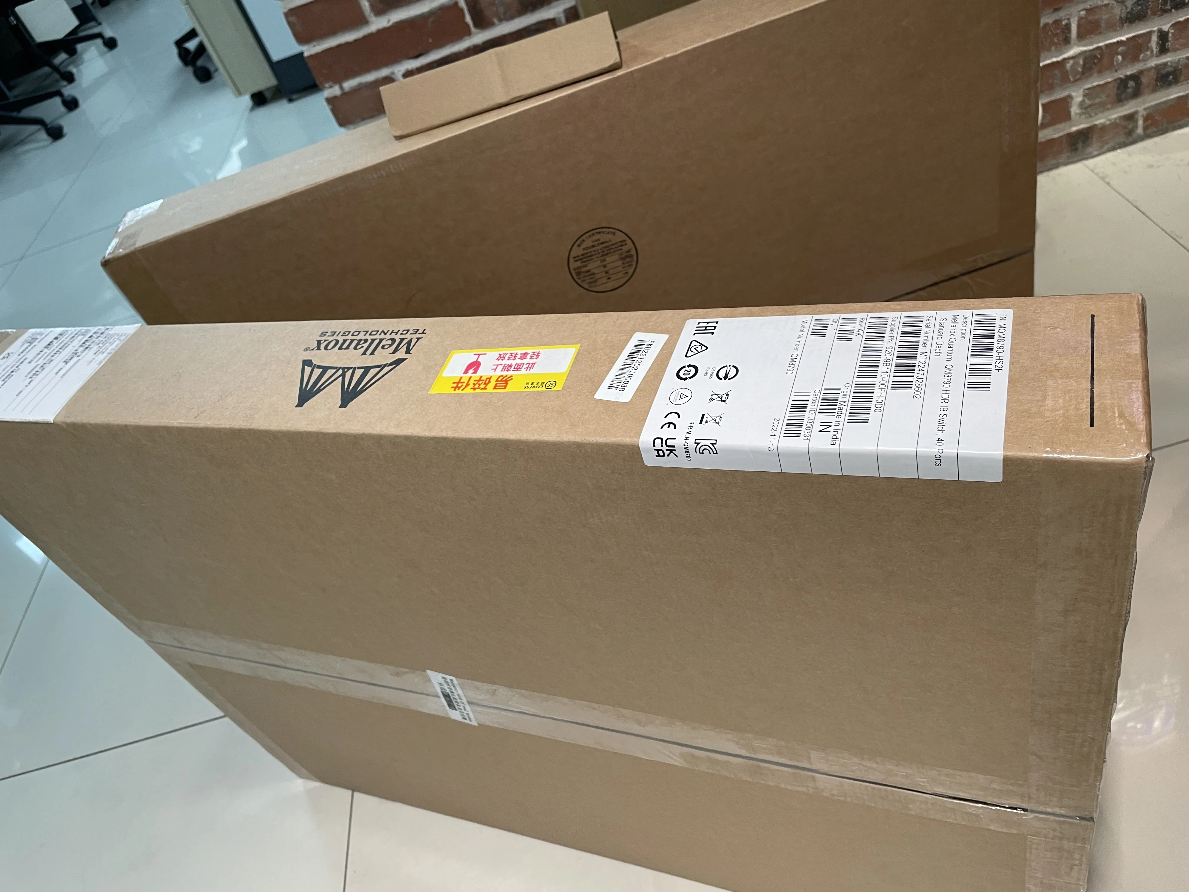 Quantum-2 Infiniband Switch - 400gb/s Full-Duplex Performance