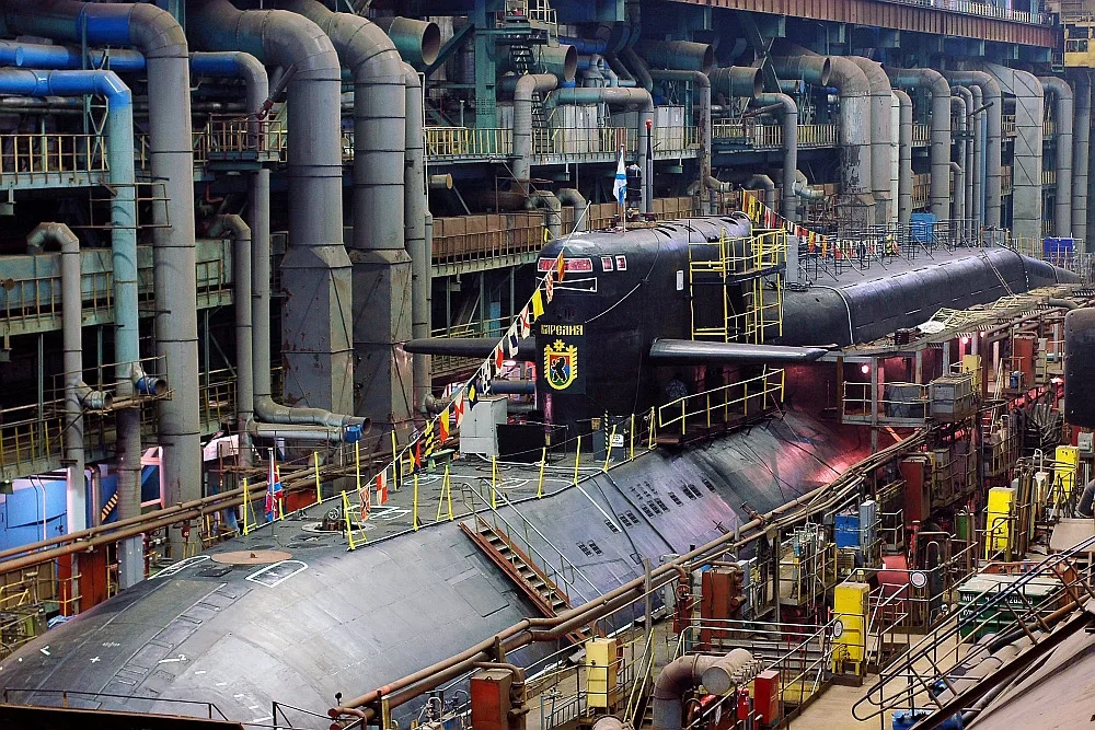 Shipyard Shipbuilding Industrial Big Huge Large Heavy Strong Tube Pipe ...