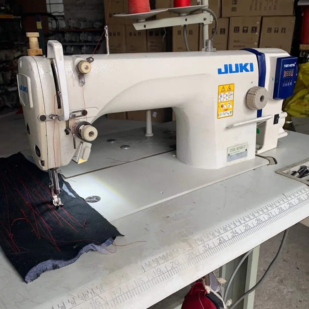 Máquina De Coser Industrial De Punto De Bloqueo Con Accionamiento ...