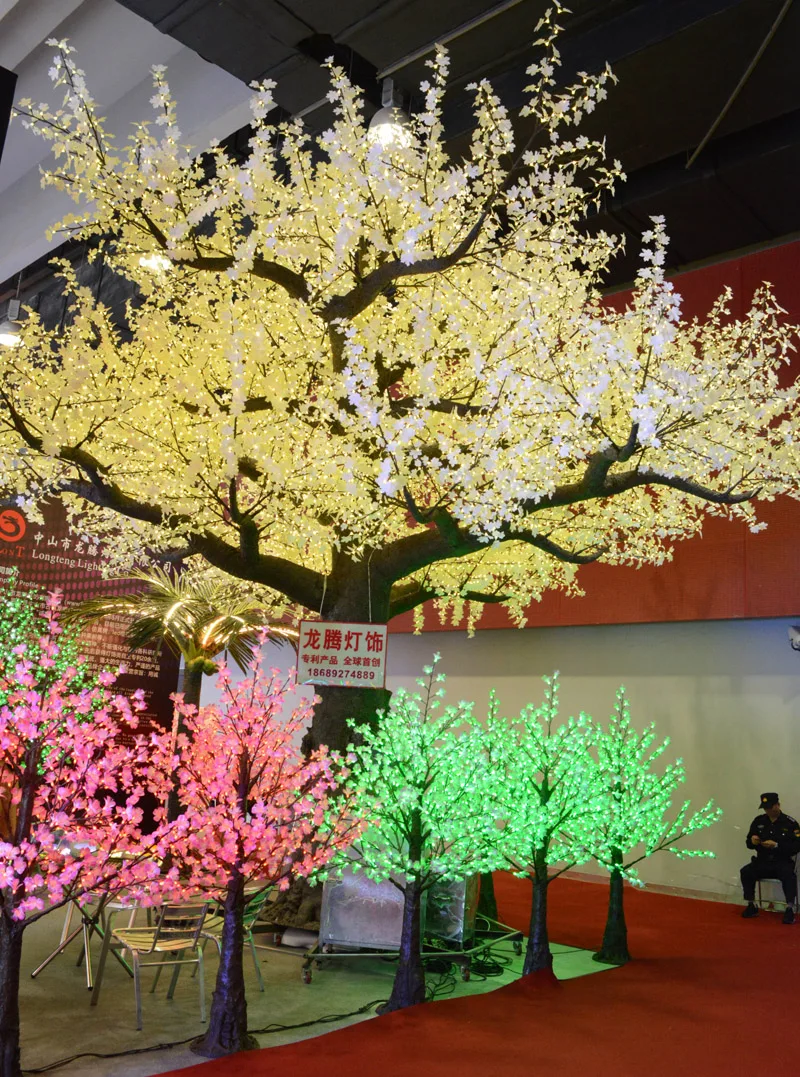 Big Programmable LED Trees - Brighten Your Christmas
