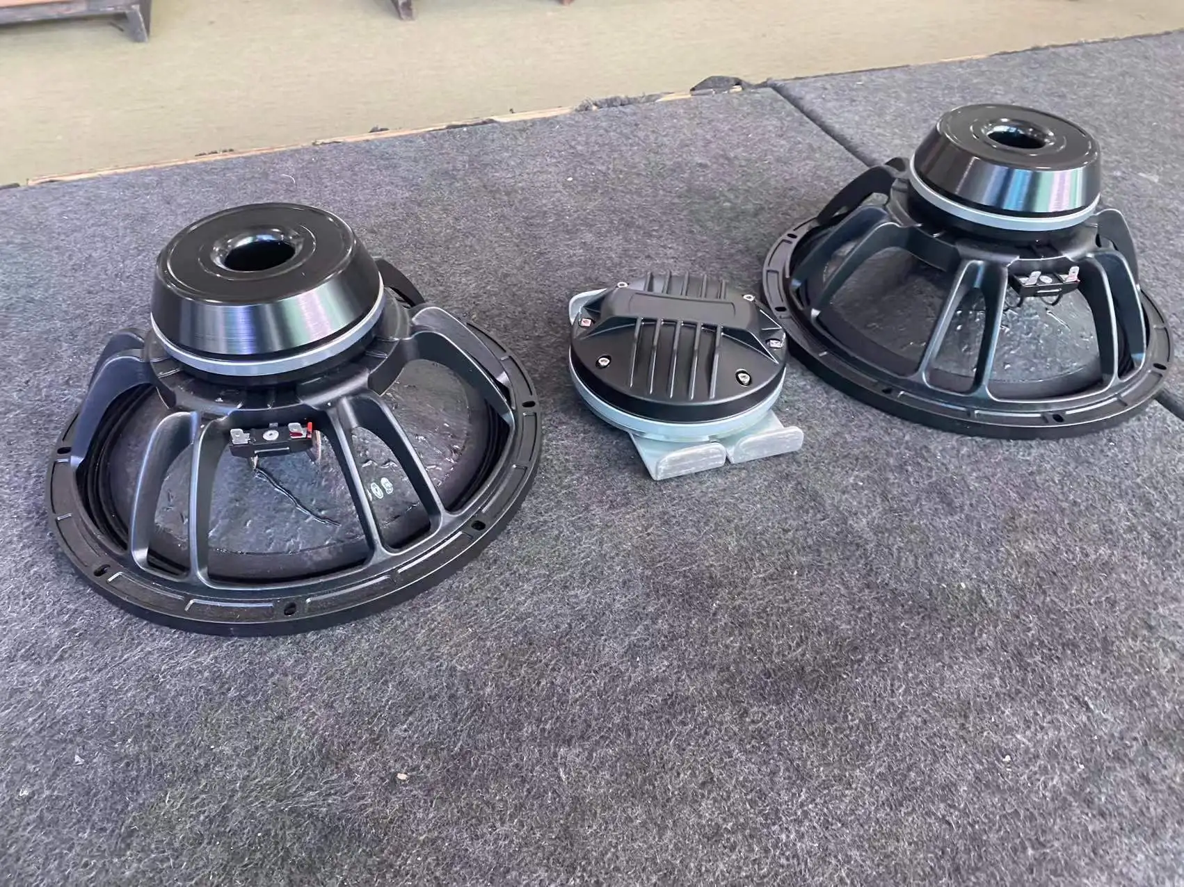 Ka-3 Outdoor Waterproof Line Array Profesionales 2 Way 12" Speakers ...