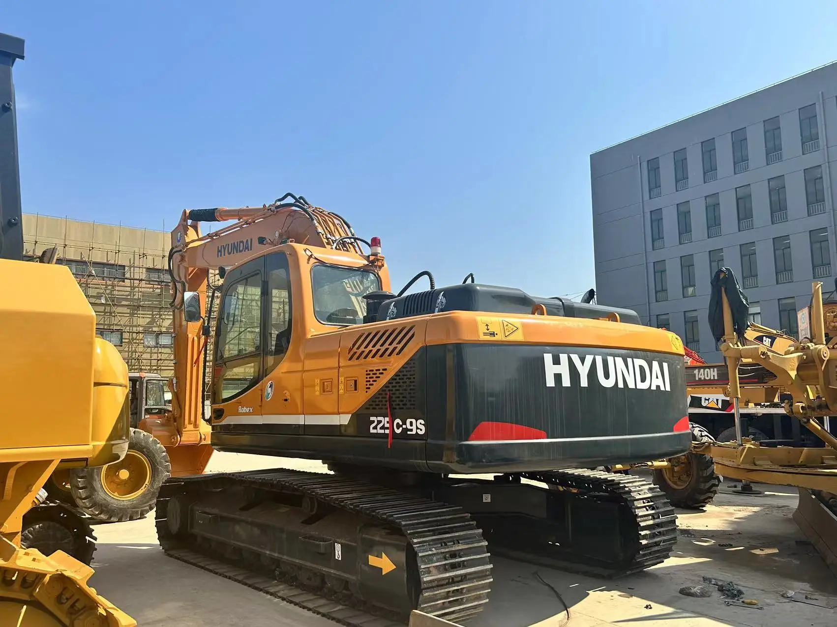 Used Korea Hyundai Excavator 225c-9 220lc-9 22t Original Used Hyundai ...