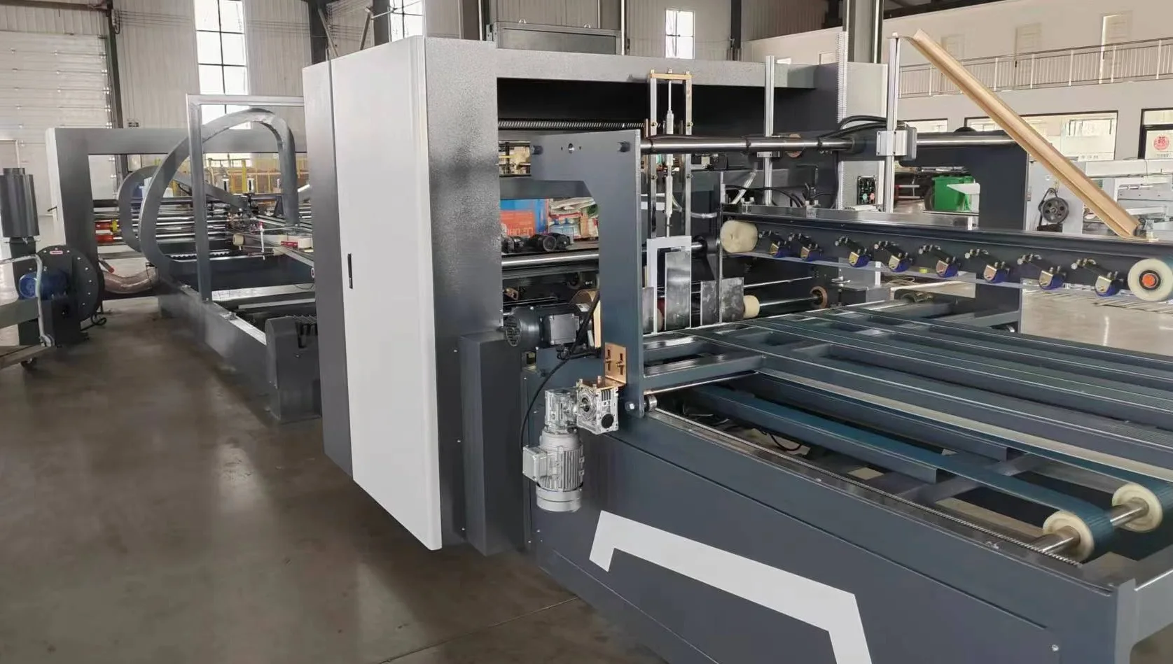 Corrugated Carton Box Folding Gluing Machinery Automatic Cardboard Box ...