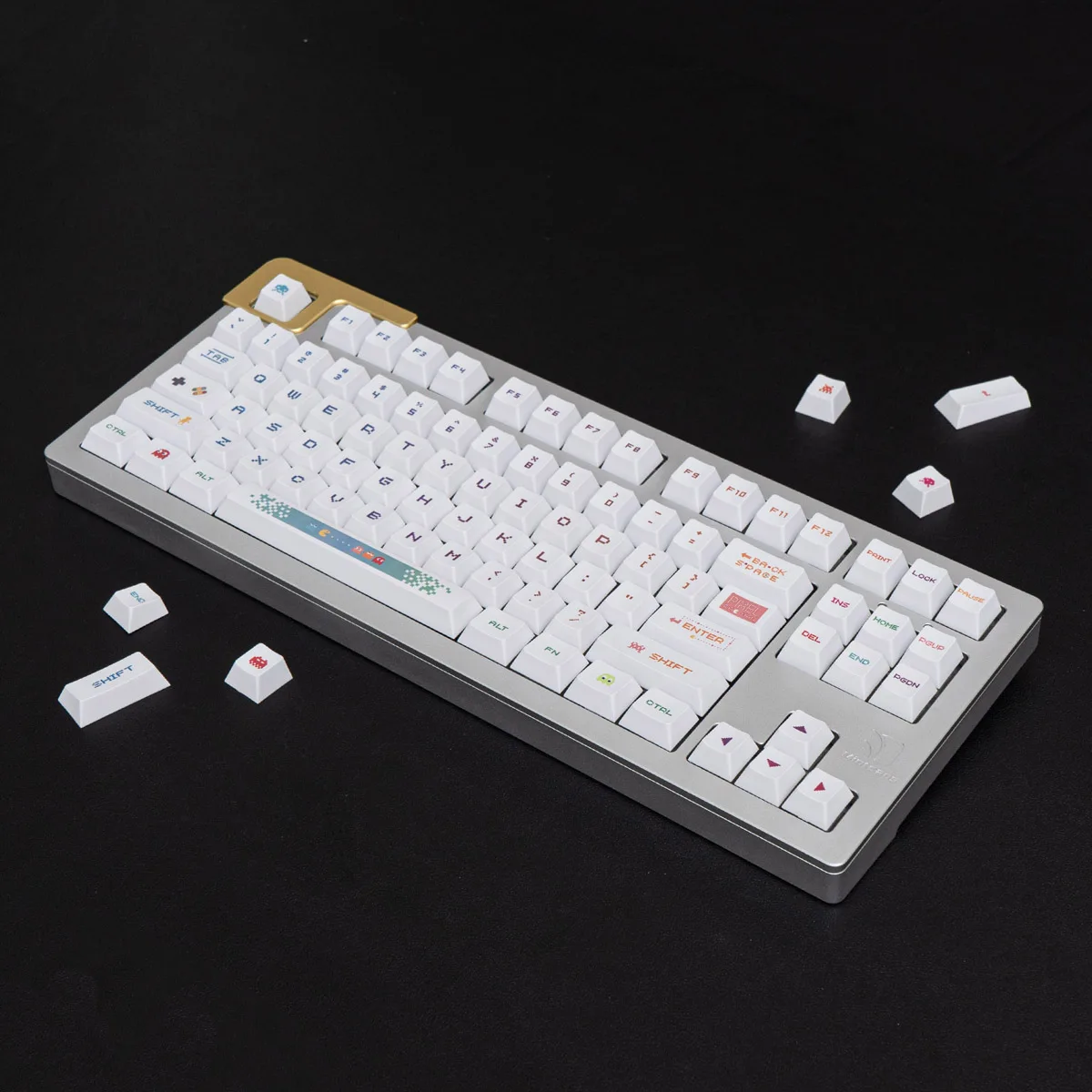 134 Keys Pac-Man Cartoon Keycaps - Custom Cherry Profile